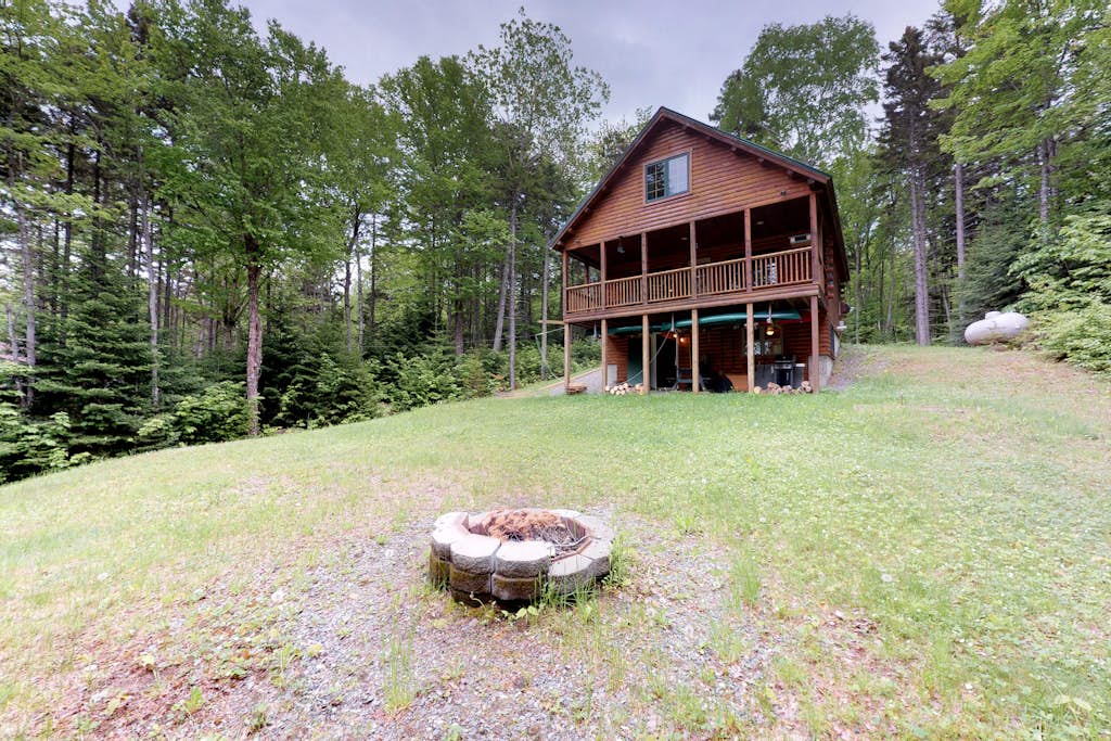 Bobcat Cabin | 2 BD Greenville, ME Vacation Rental | Vacasa
