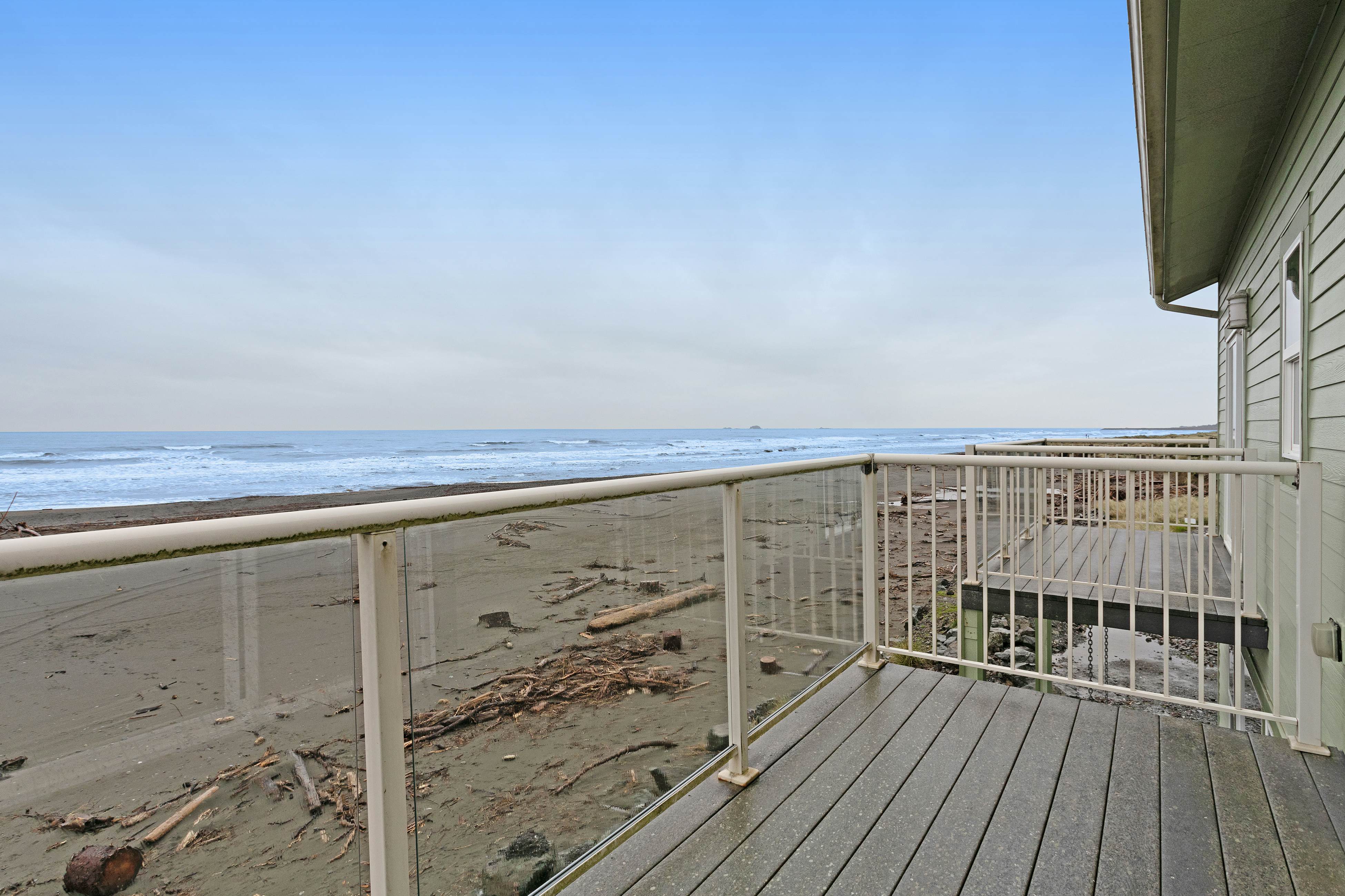 Sunset Beach House | 3 BD Gold Beach, OR Vacation Rental | Vacasa
