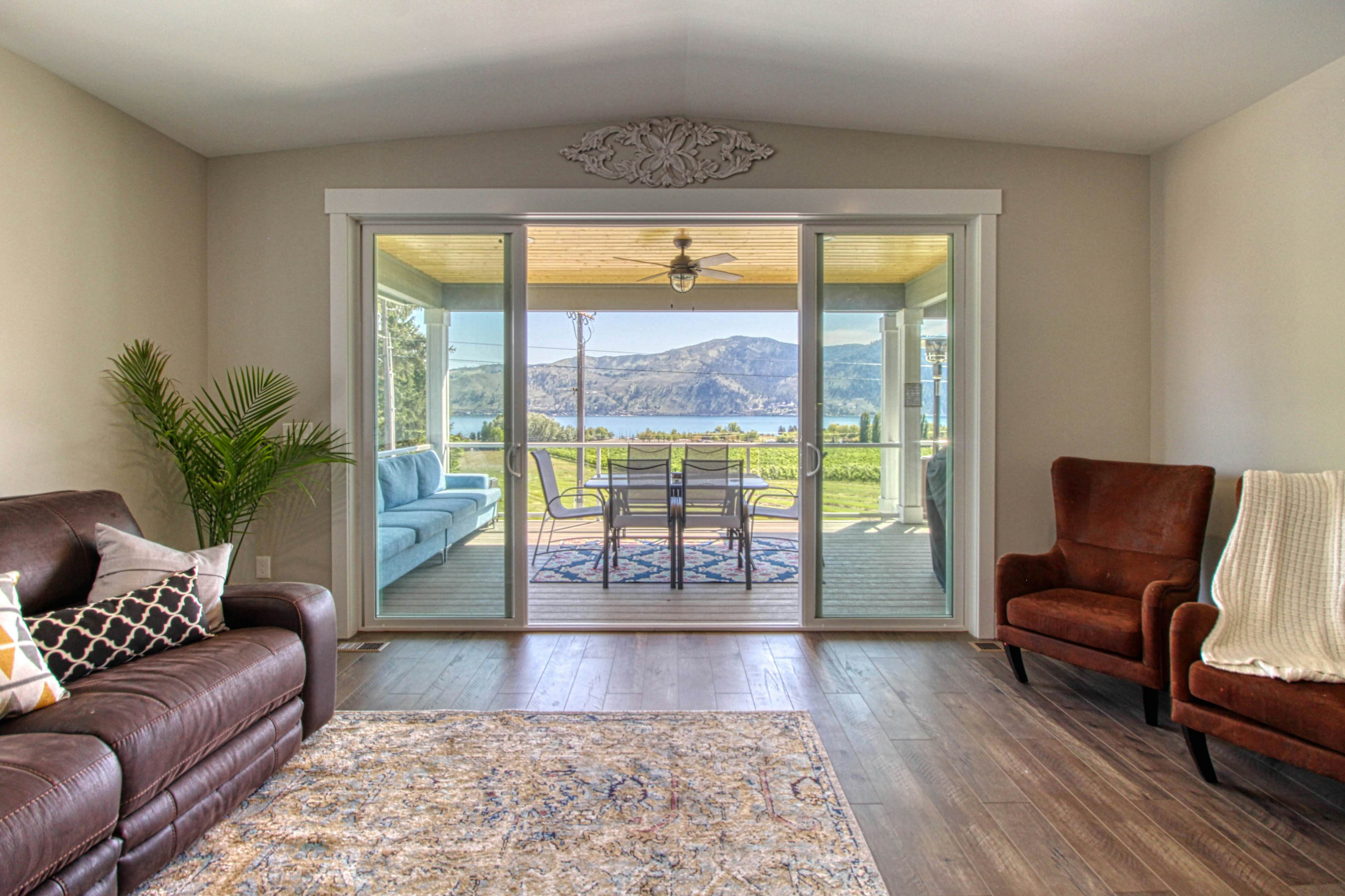 Lake Chelan Vacation Rentals, House Rentals, Cabins | Vacasa