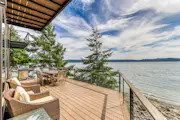 Paradise Cove Retreat | 4 Bed Brinnon, WA House | Vacasa