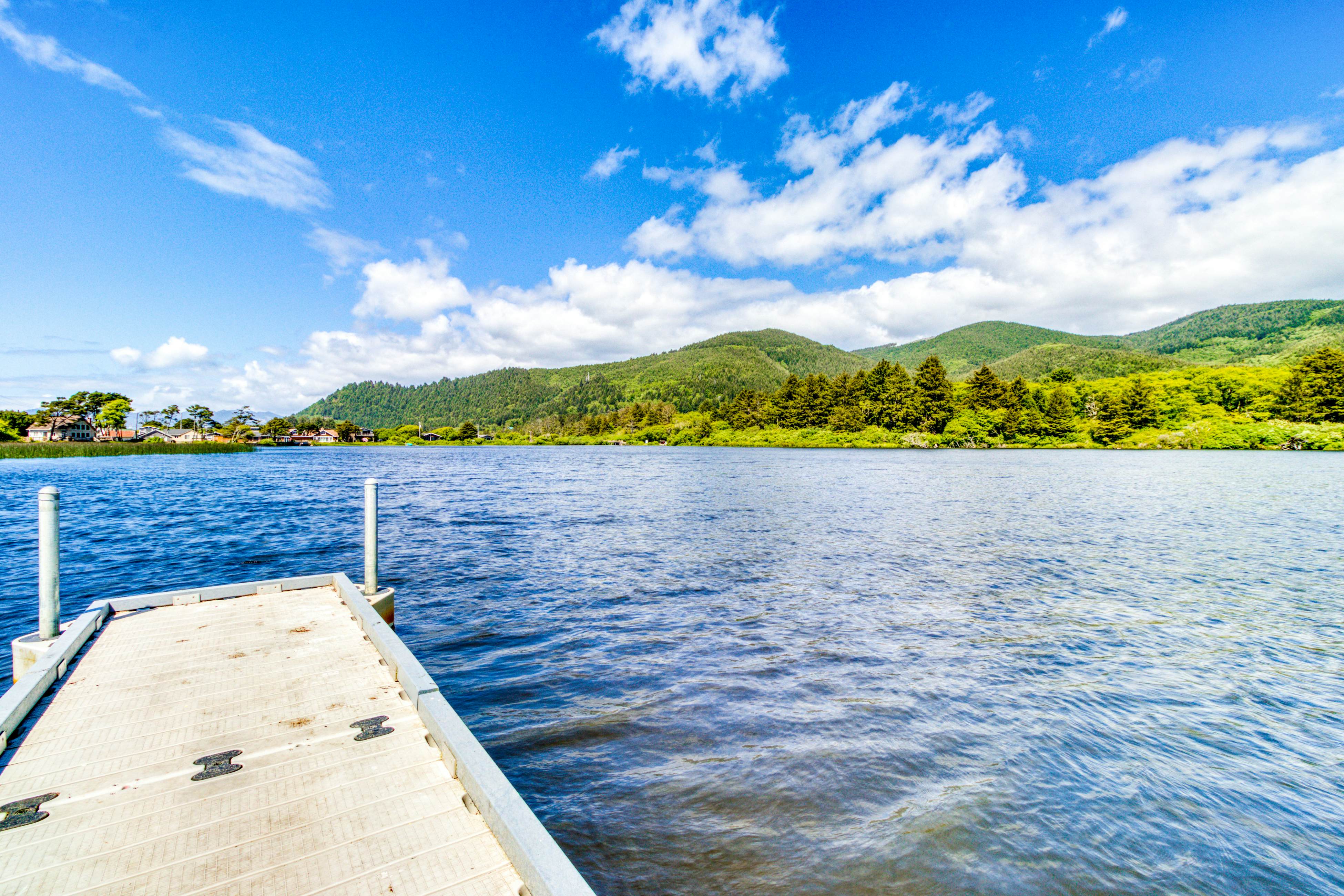 Lake Lytle Lookout | 2 BD Rockaway Beach, OR Vacation Rental | Vacasa