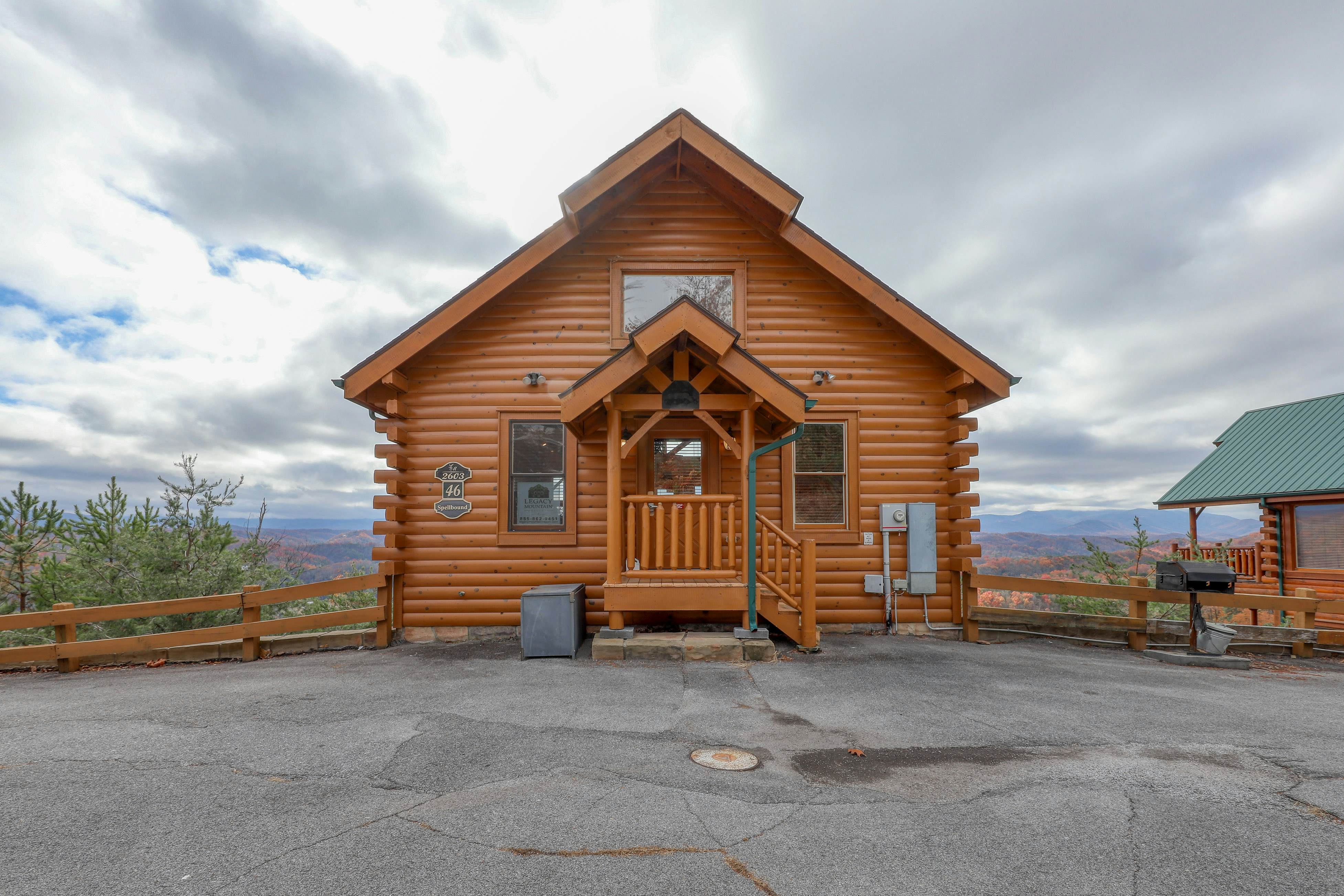 Pigeon Forge Cabin Rentals, Vacation Rentals, Condos, Resorts | Vacasa