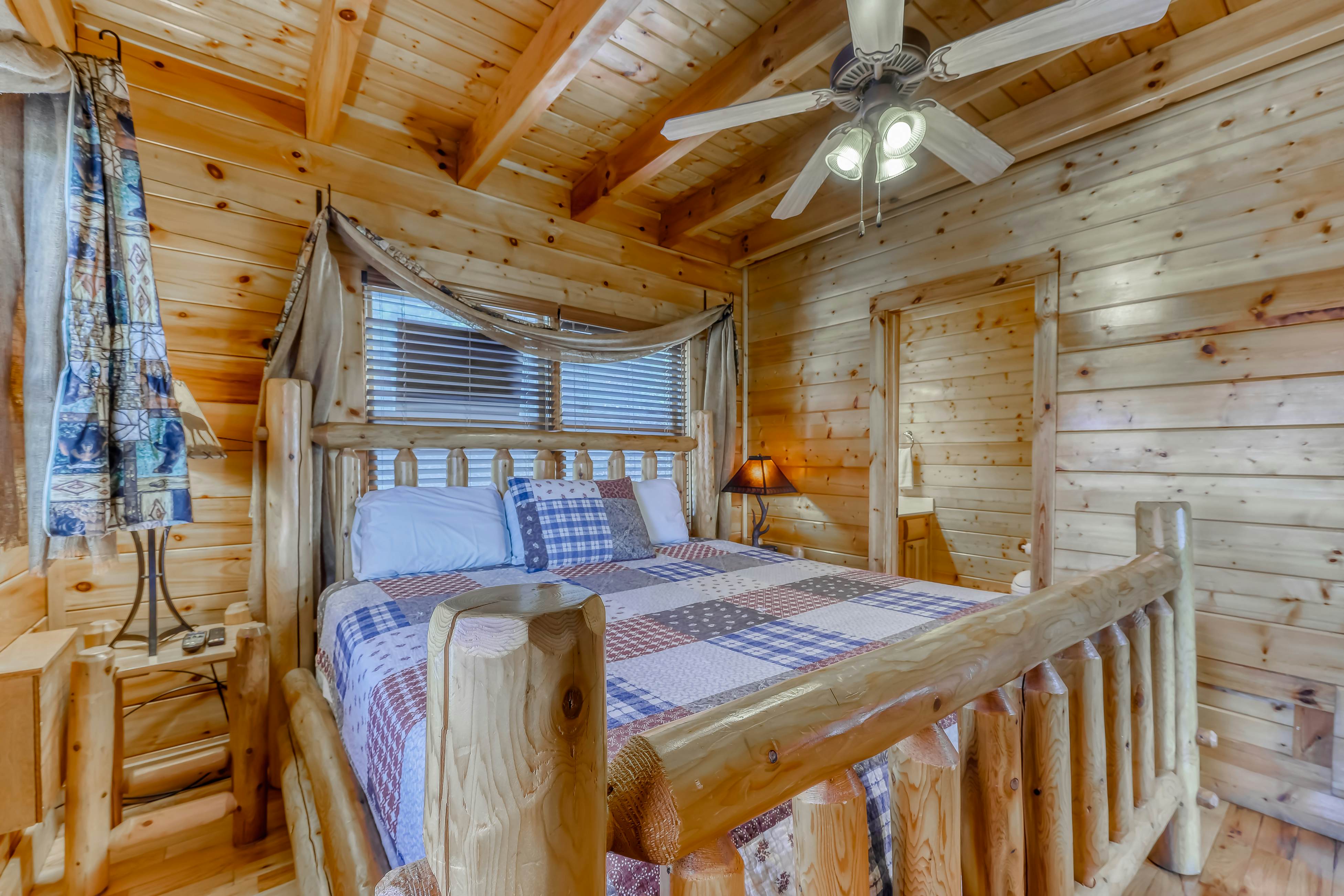 Black Bear Ridge Resort: Black Bear Overlook | 1 BD Pigeon Forge, TN ...