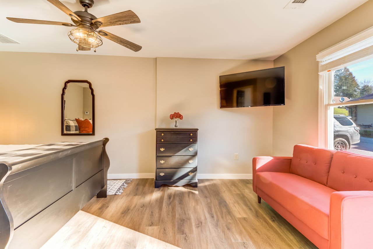 Hardman Suite | 1 Bed Helen, GA Studio | Vacasa