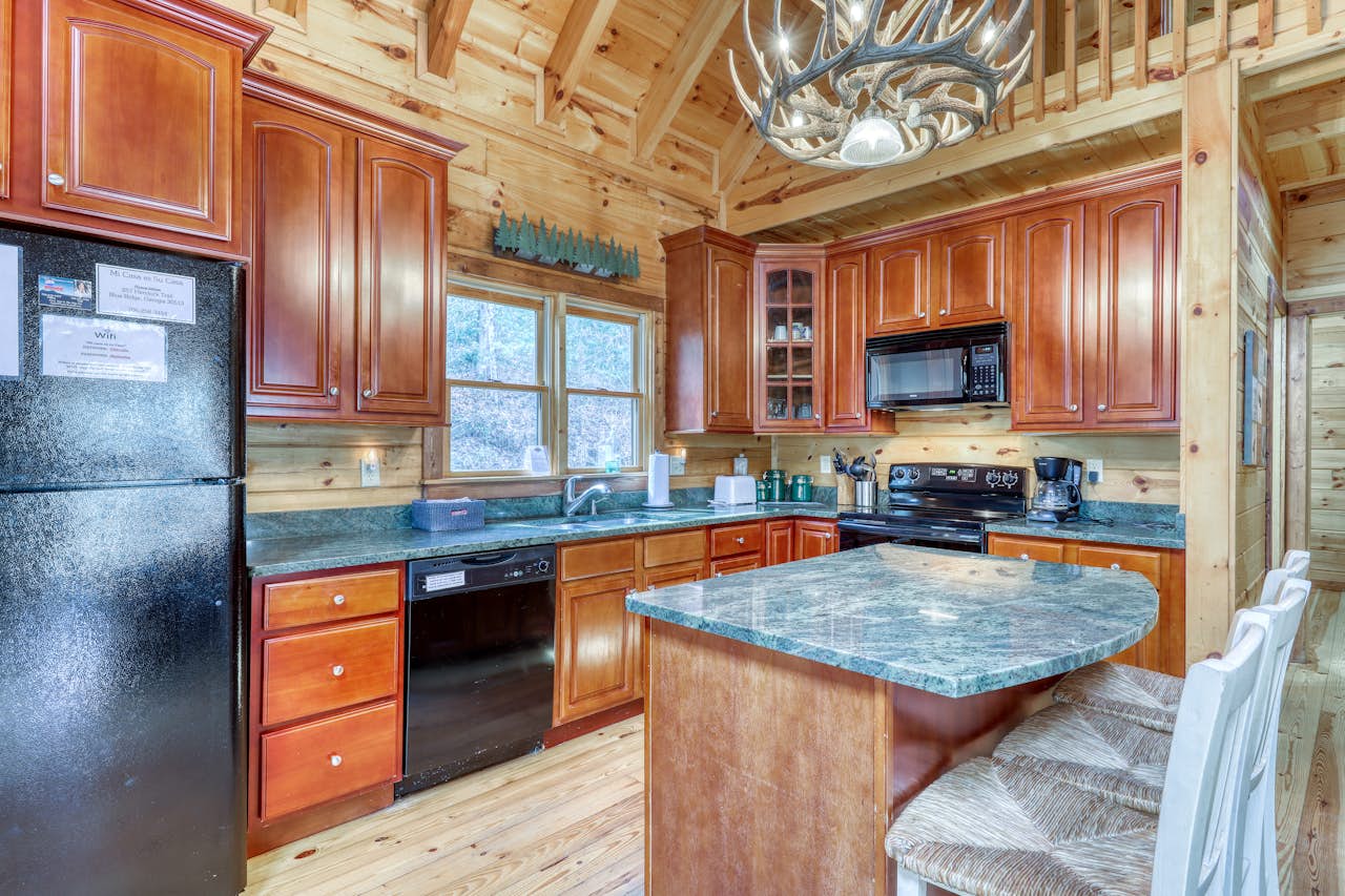 Mi Casa Es Su Casa | 4 BD Vacation Rental in Blue Ridge, GA | Vacasa