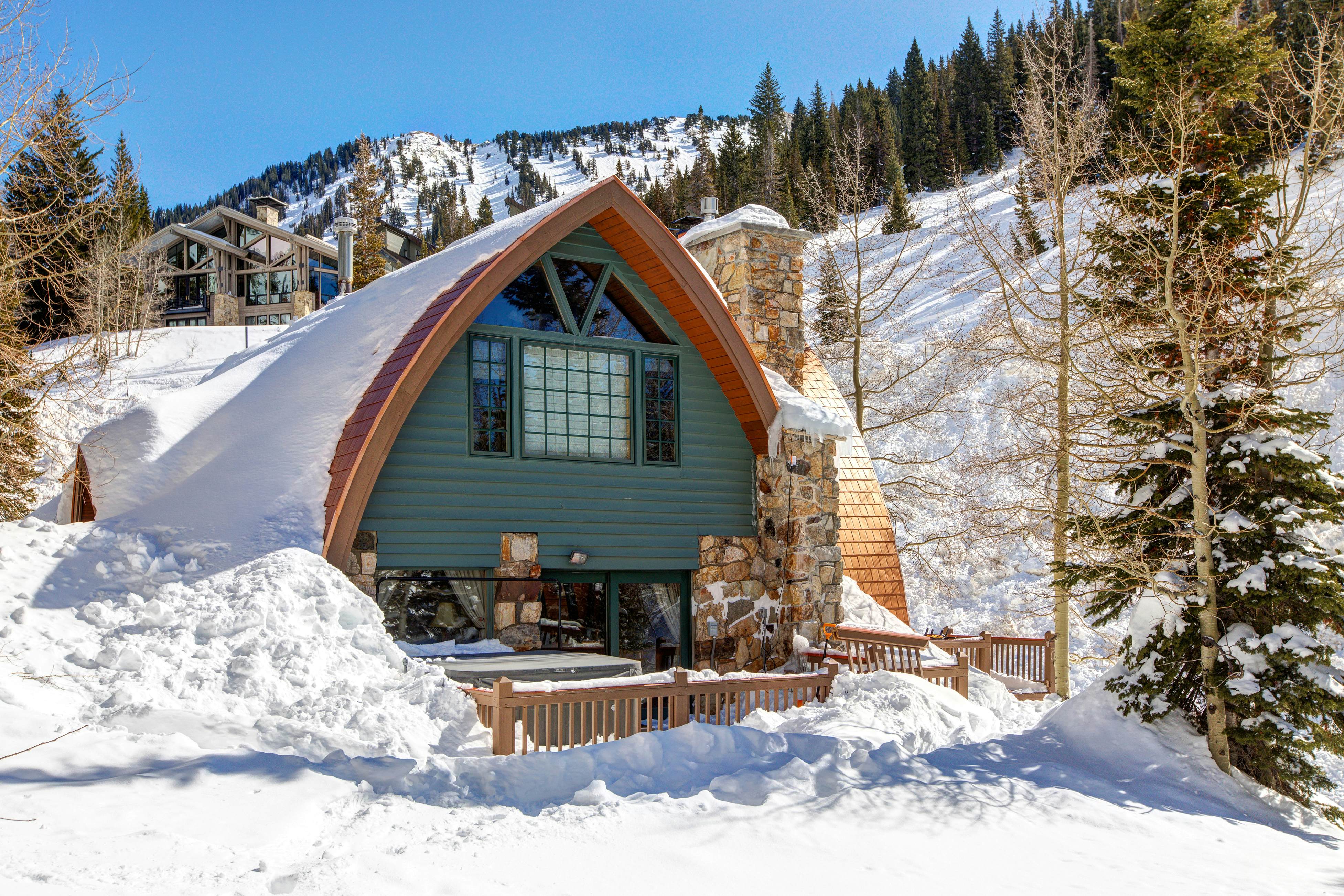 Solitude Ski Resort Lodging, Ski In/Out Condos, Vacation Rentals | Vacasa