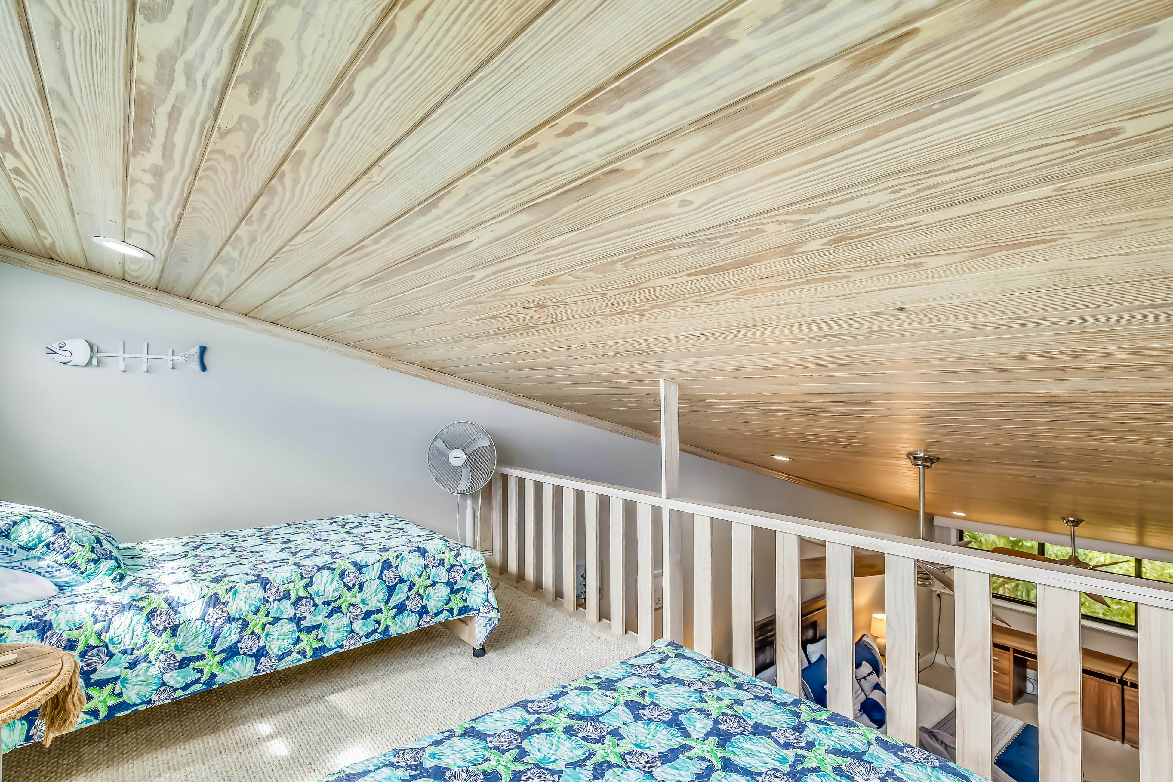 Executive Bay Club Condo M-1 | 2 BD Islamorada, FL Vacation Rental | Vacasa