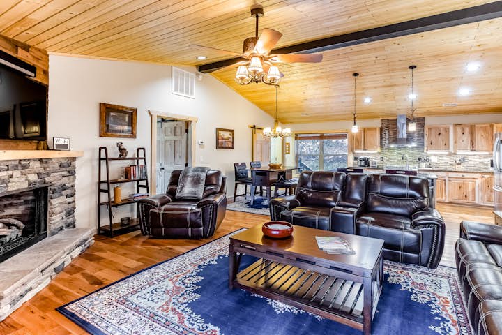 Little Bear | 3 Bed Maggie Valley, NC House | Vacasa