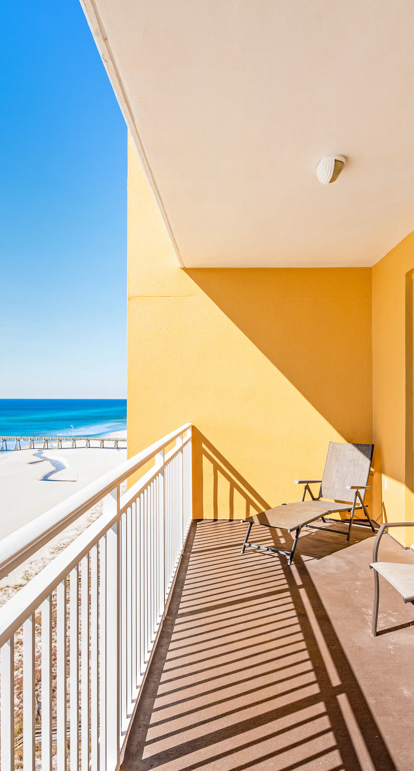 Sterling Reef Resort | Panama City Beach Condos | Vacasa