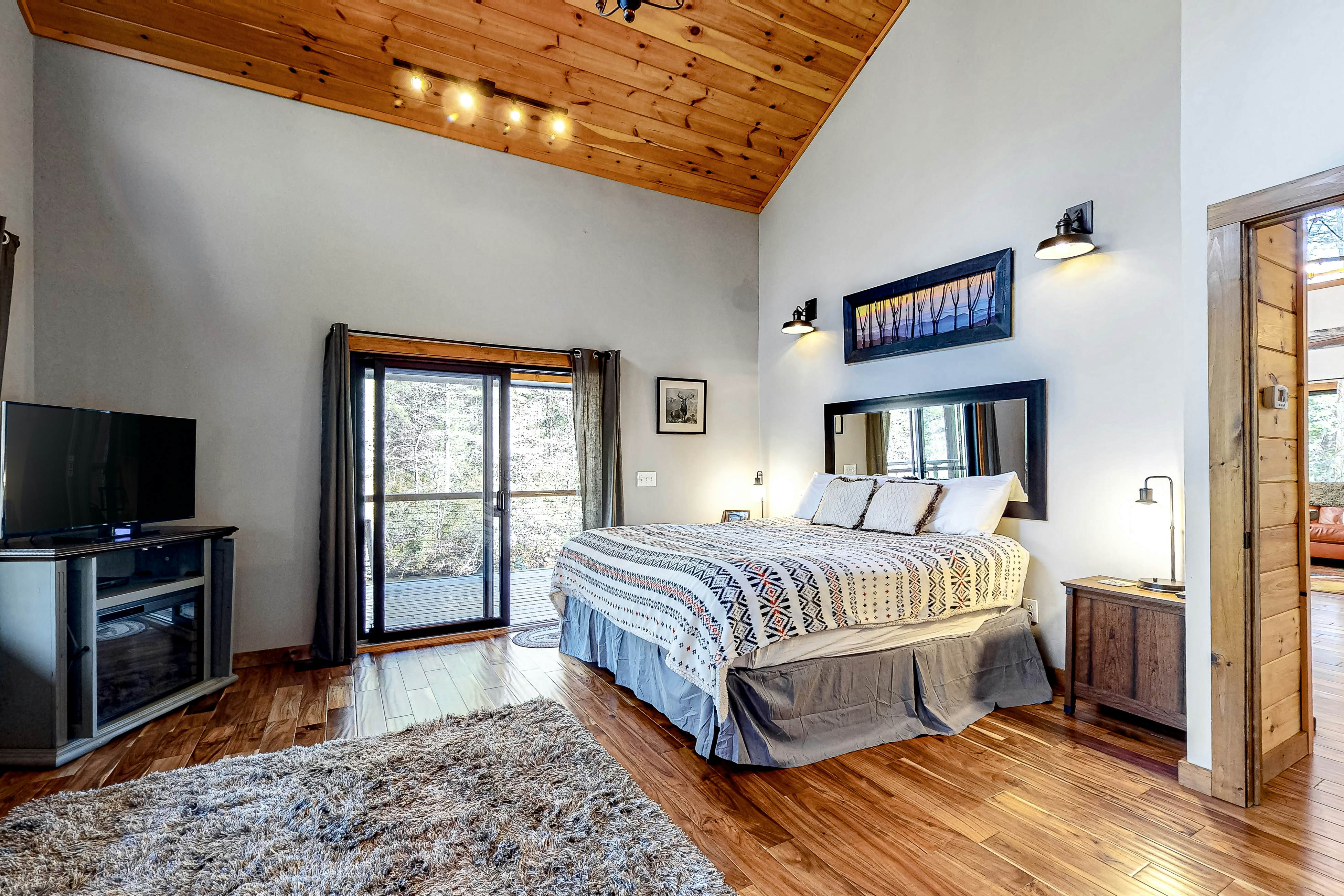 Aska Base Camp | 3 BD Blue Ridge, GA Vacation Rental | Vacasa