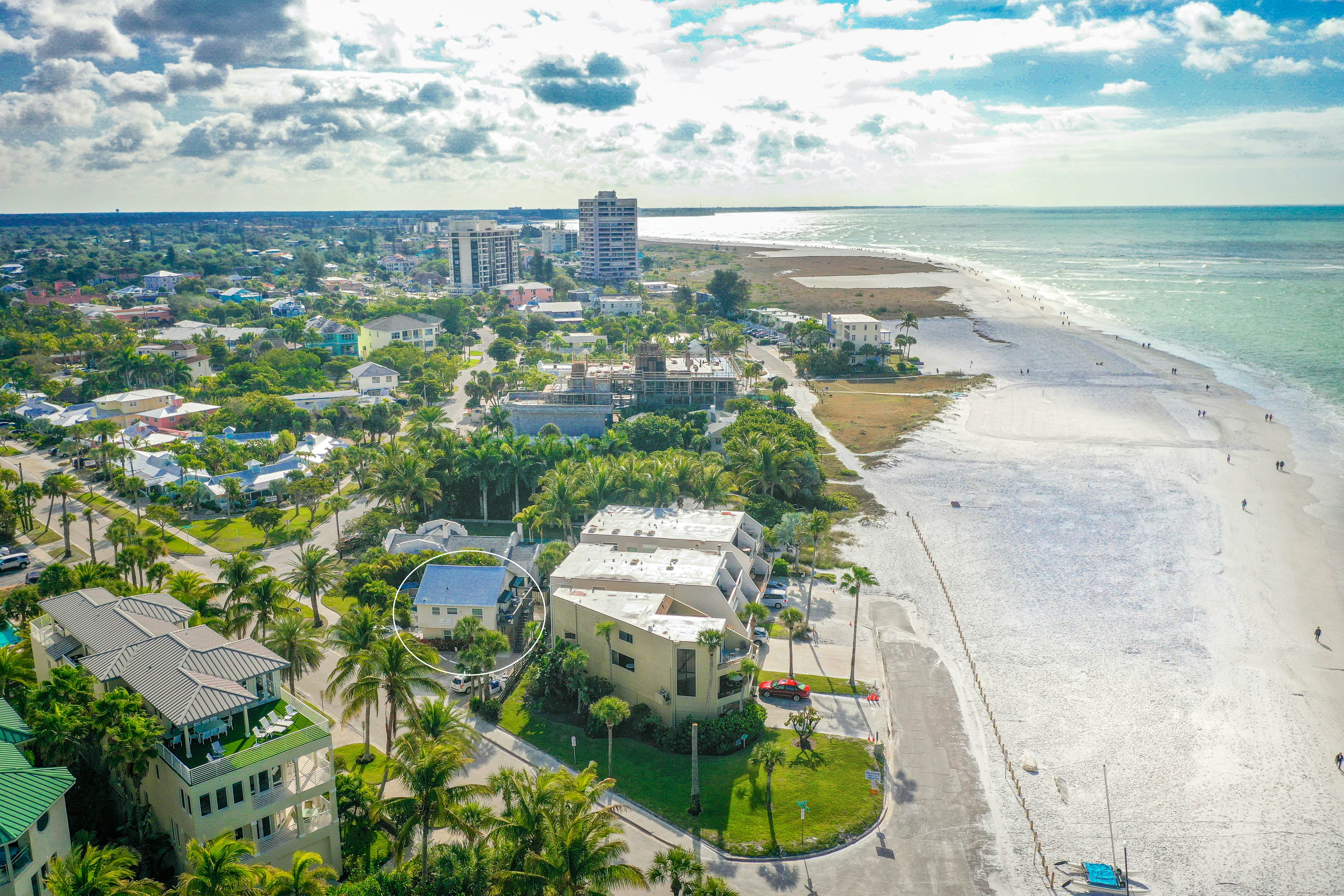 Parrot Beach Cottages Suite #4 | 1 BD Siesta Key, FL Vacation Rental ...