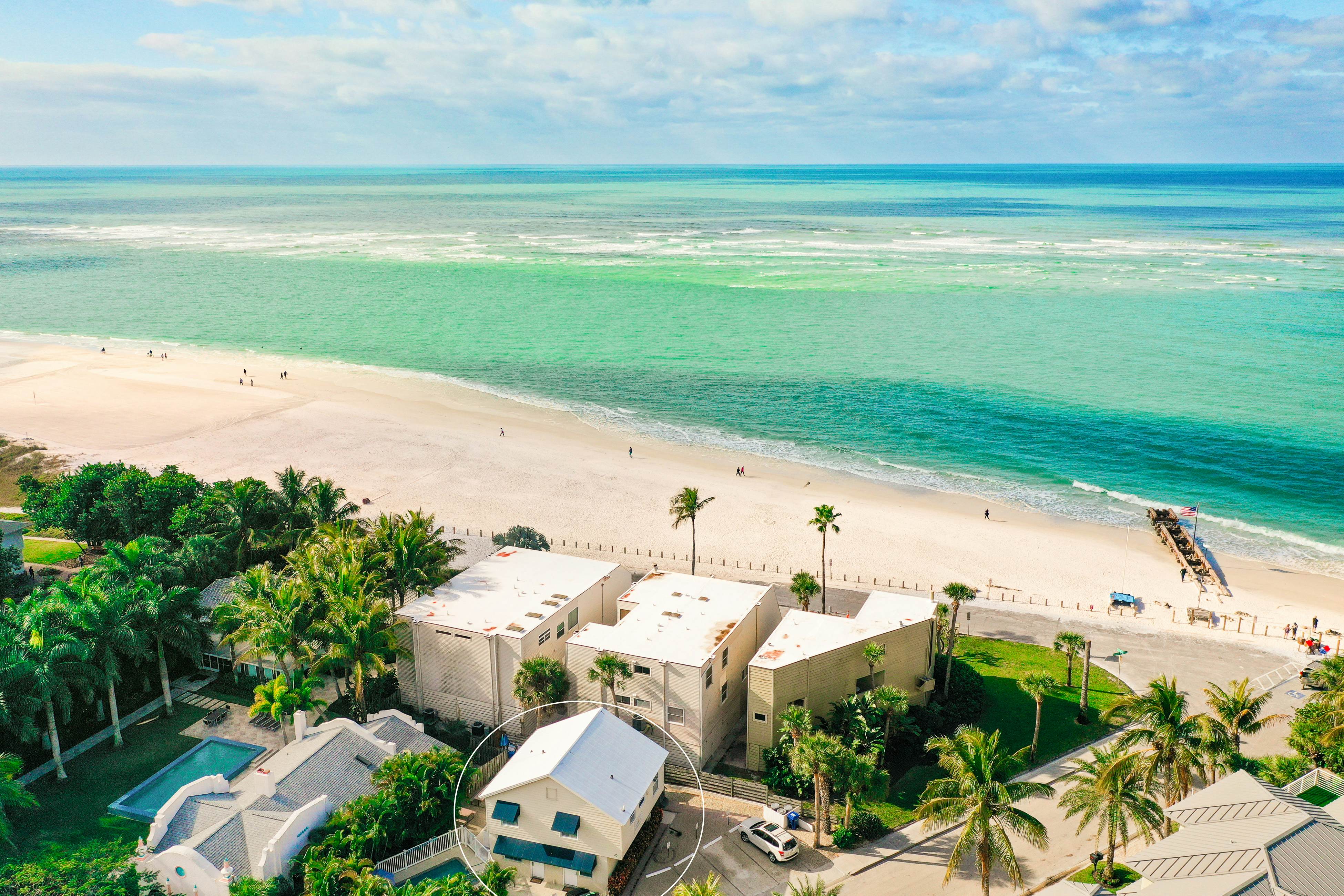 Florida Gulf Coast Vacation Rentals, Condo Rentals | Vacasa