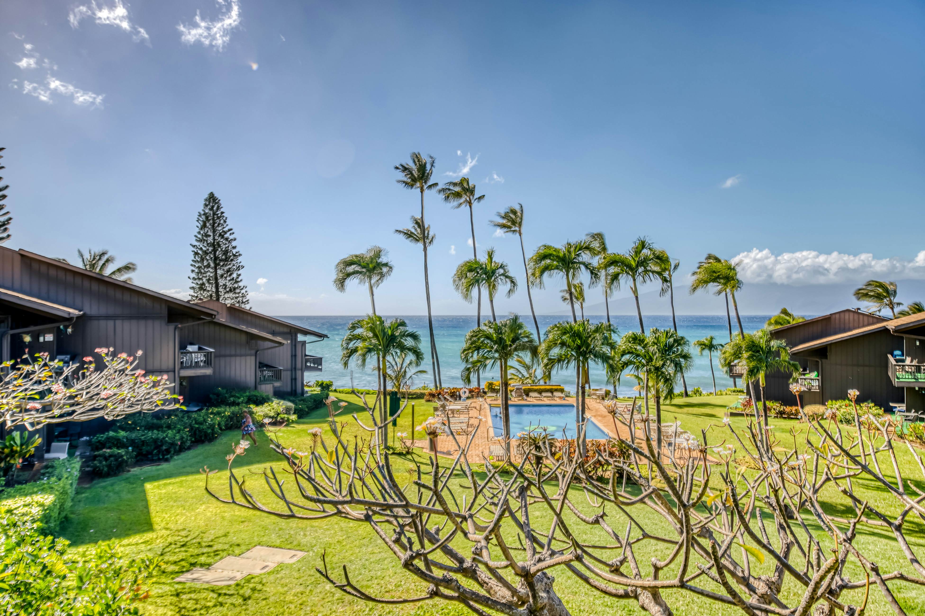 Mahina Surf Vacation Rentals, Condo Rentals | Vacasa