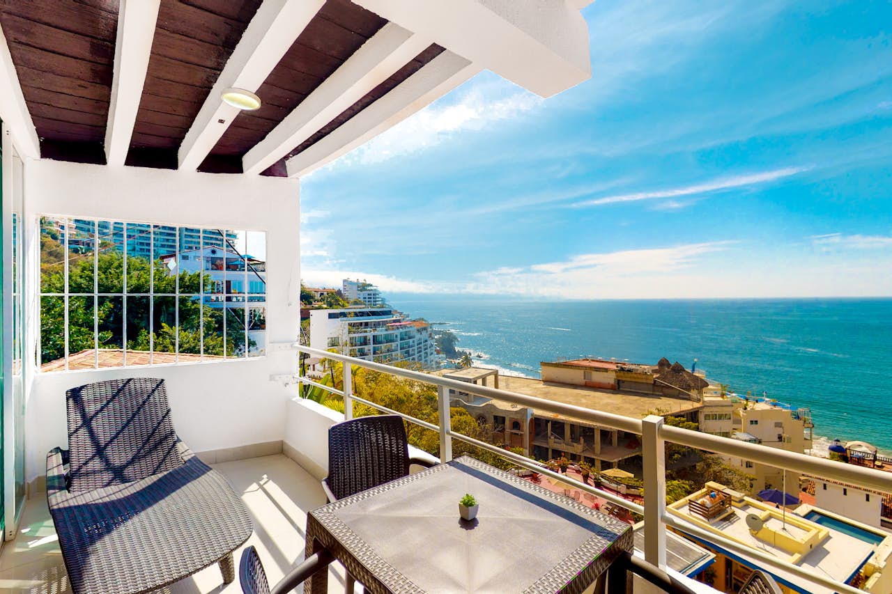 Torre Malibu, PH # 901 | 1 Bed Puerto Vallarta, JA Apartment | Vacasa