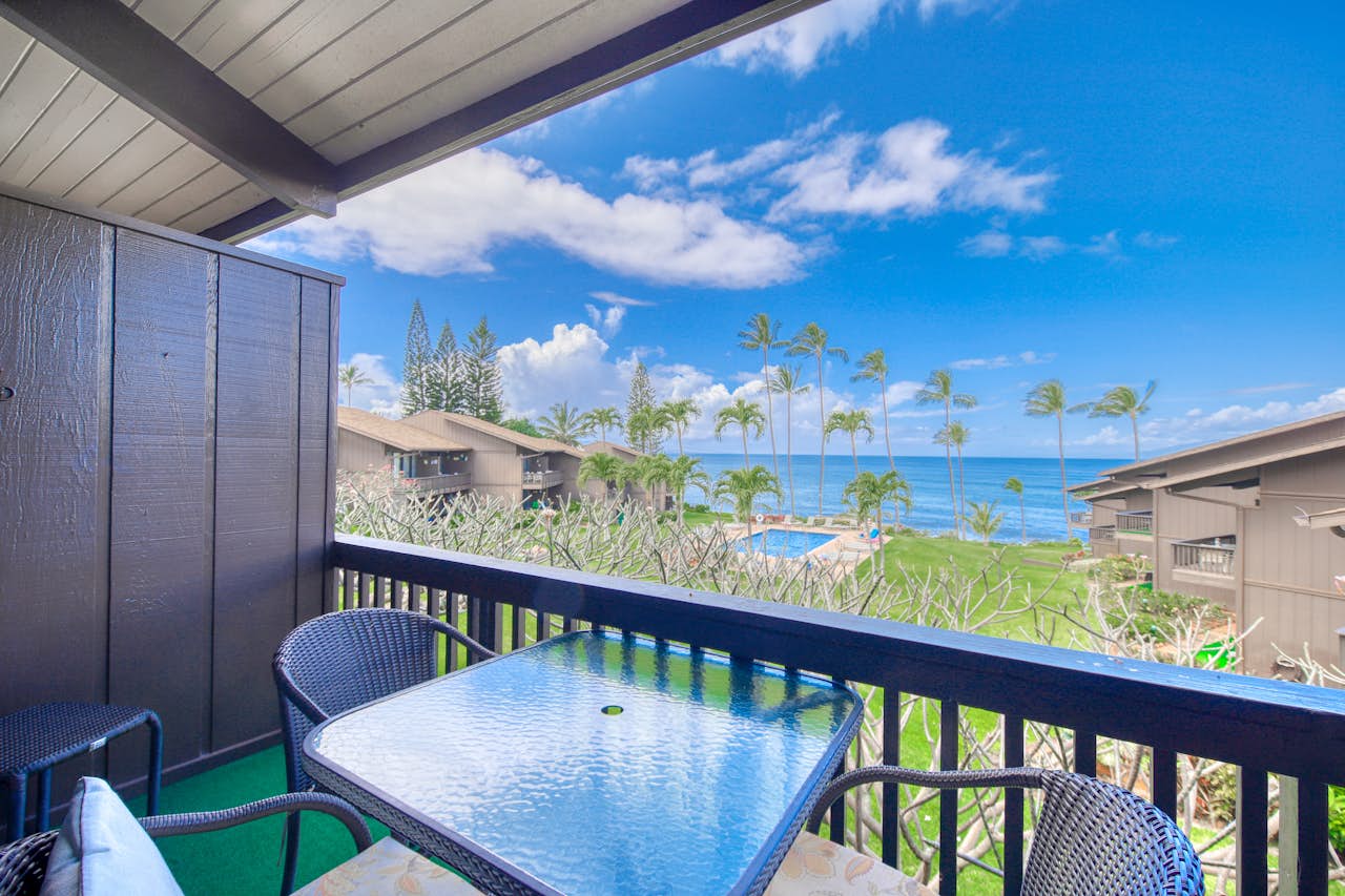 Mahina Surf 212 | 2 Bed Lahaina, HI Condo | Vacasa