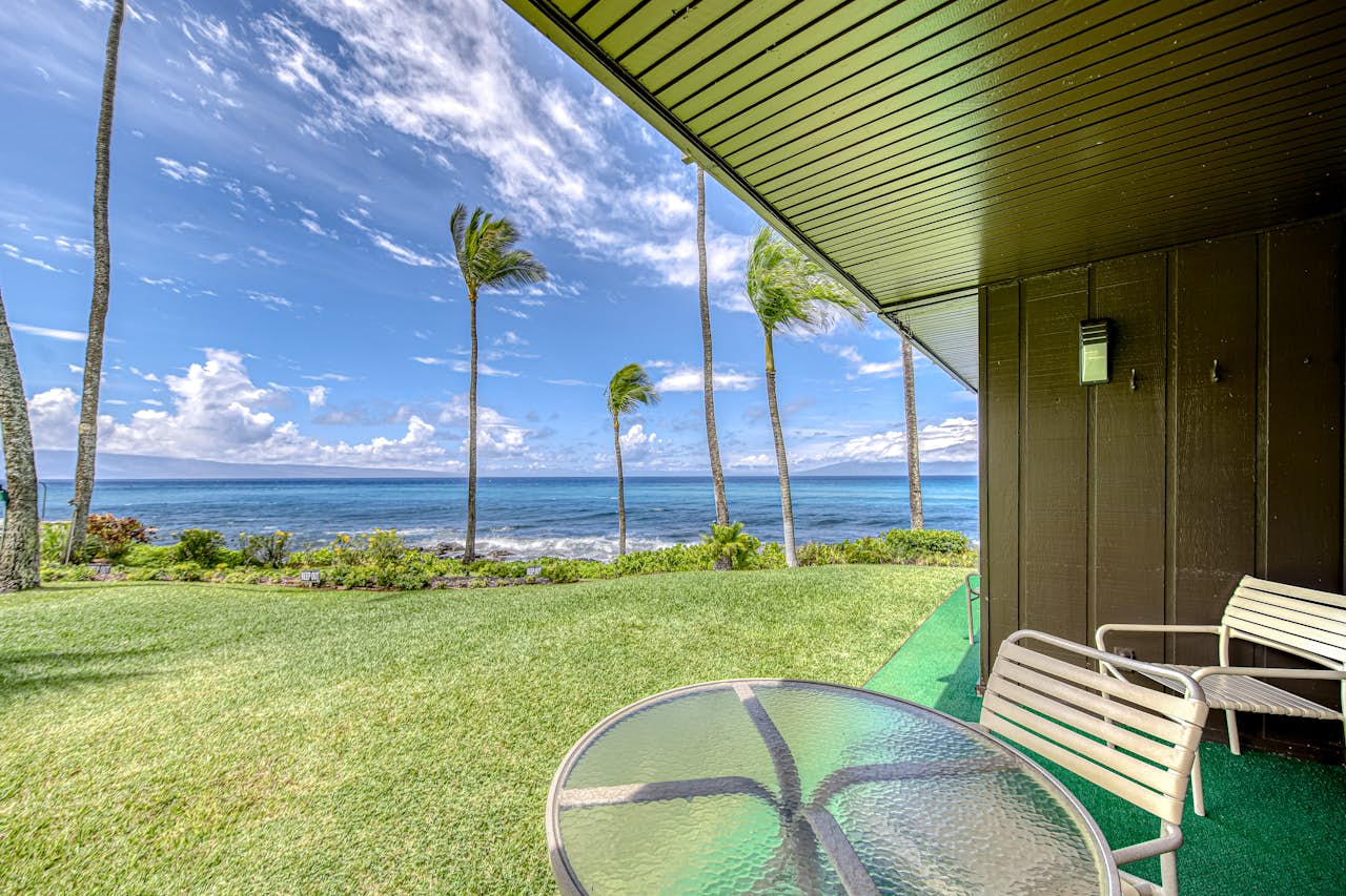Mahina Surf 102 | 1 Bed Lahaina, HI Suite | Vacasa