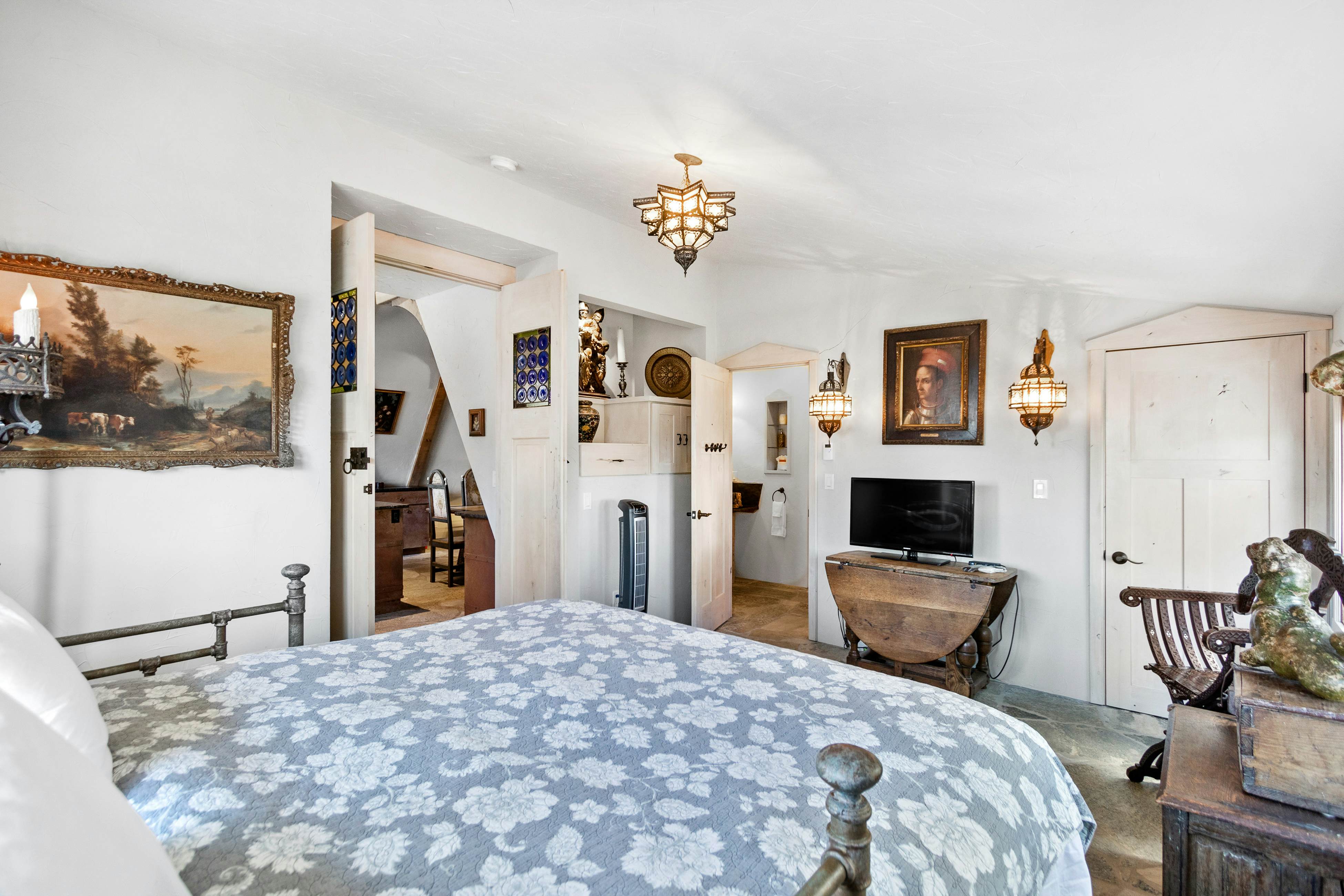 The Castle - Chateau De Melusine | 2 BD Sandpoint, ID Vacation Rental ...