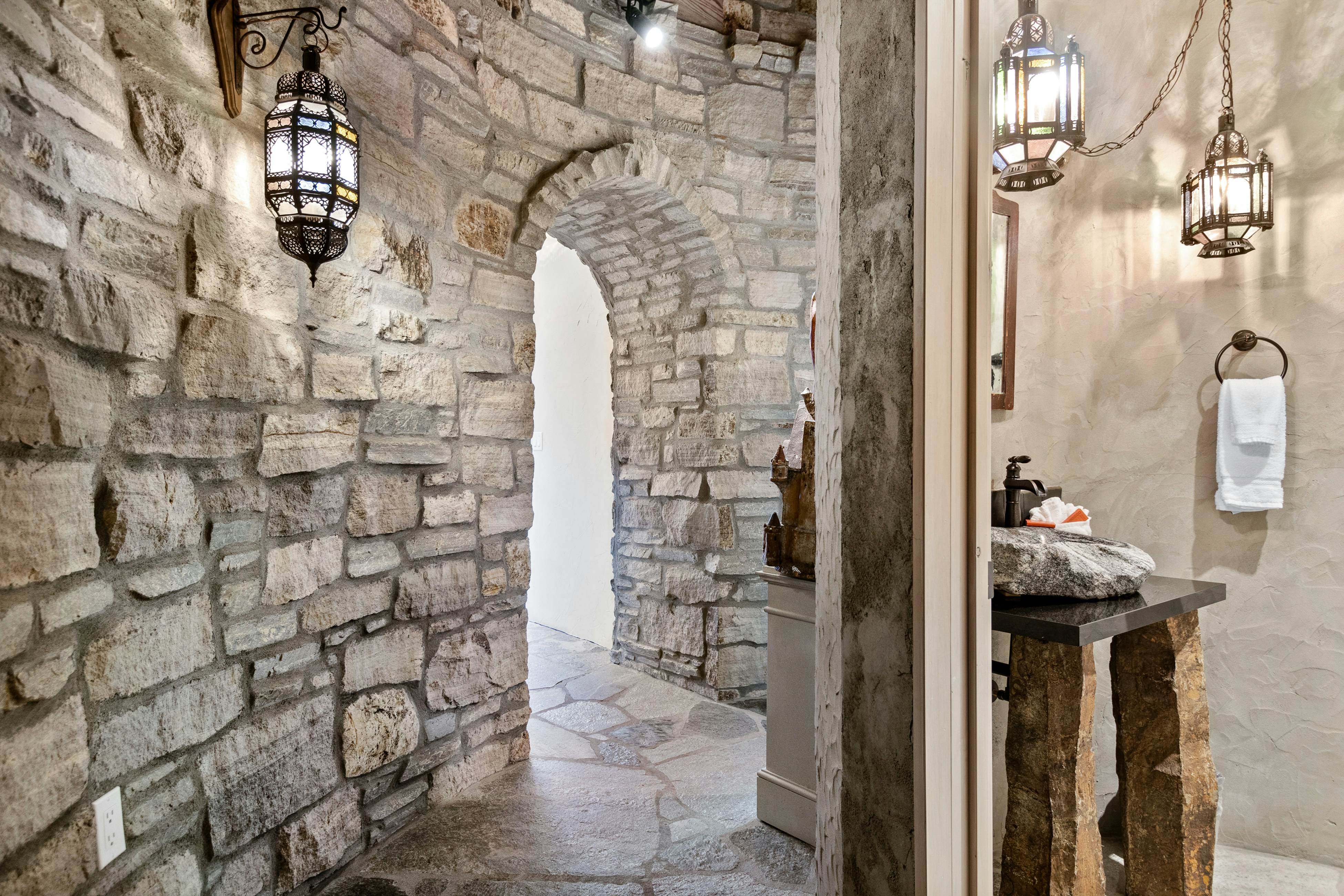 The Castle - Chateau De Melusine | 2 BD Sandpoint, ID Vacation Rental ...