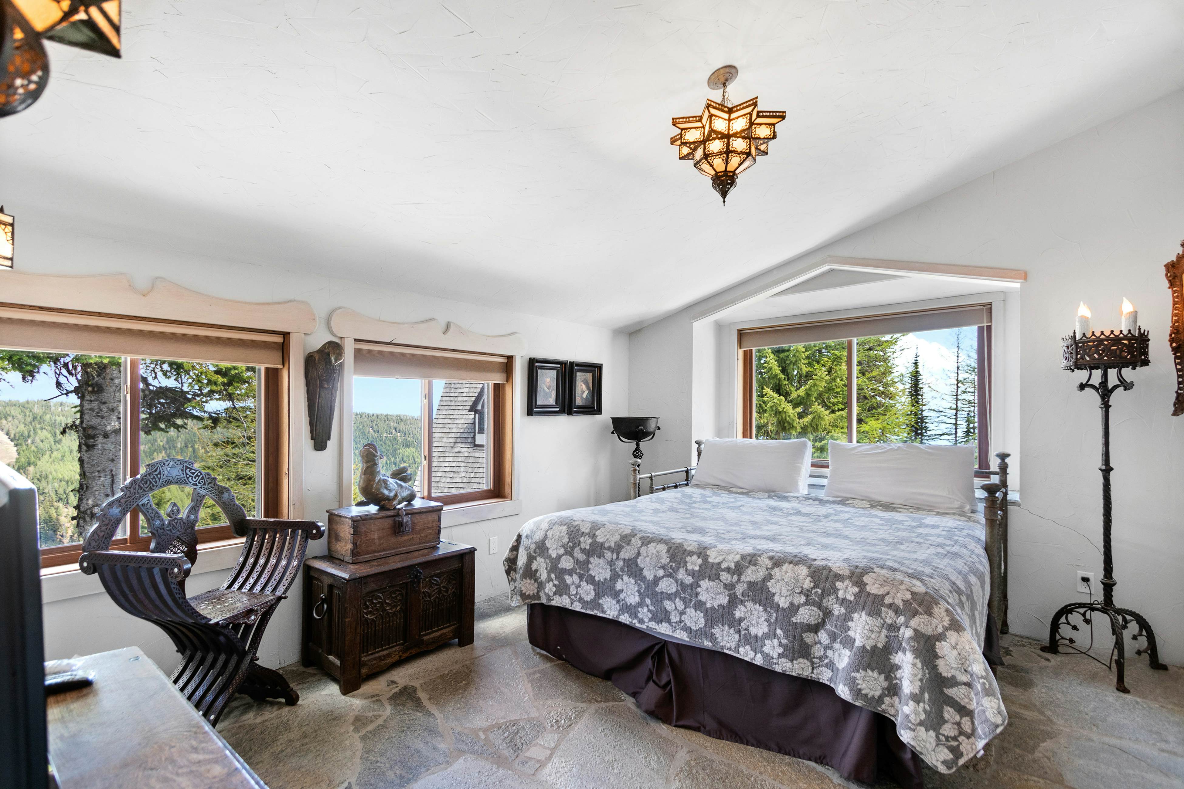 The Castle - Chateau De Melusine | 2 BD Sandpoint, ID Vacation Rental ...