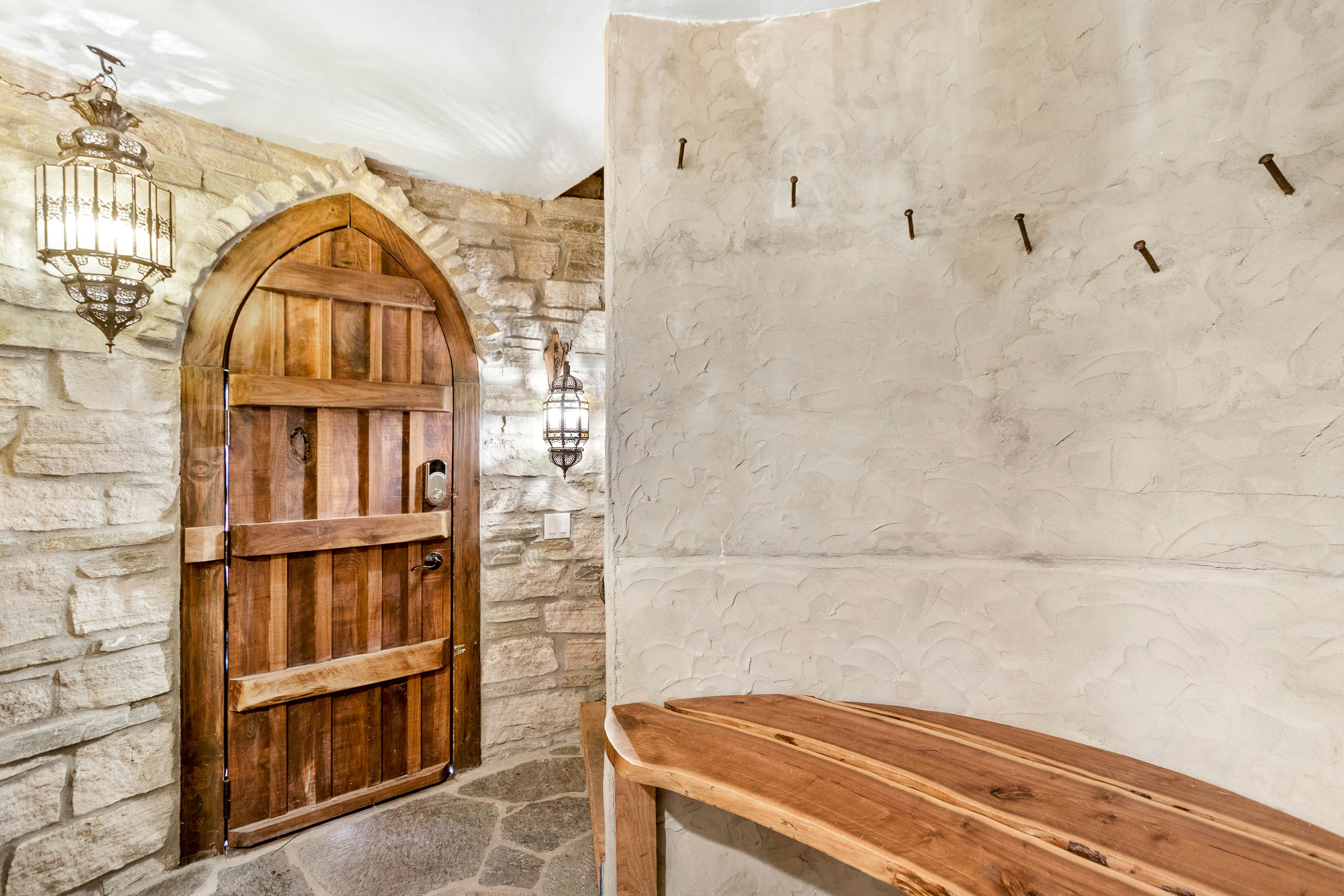 The Castle - Chateau De Melusine | 2 BD Sandpoint, ID Vacation Rental ...