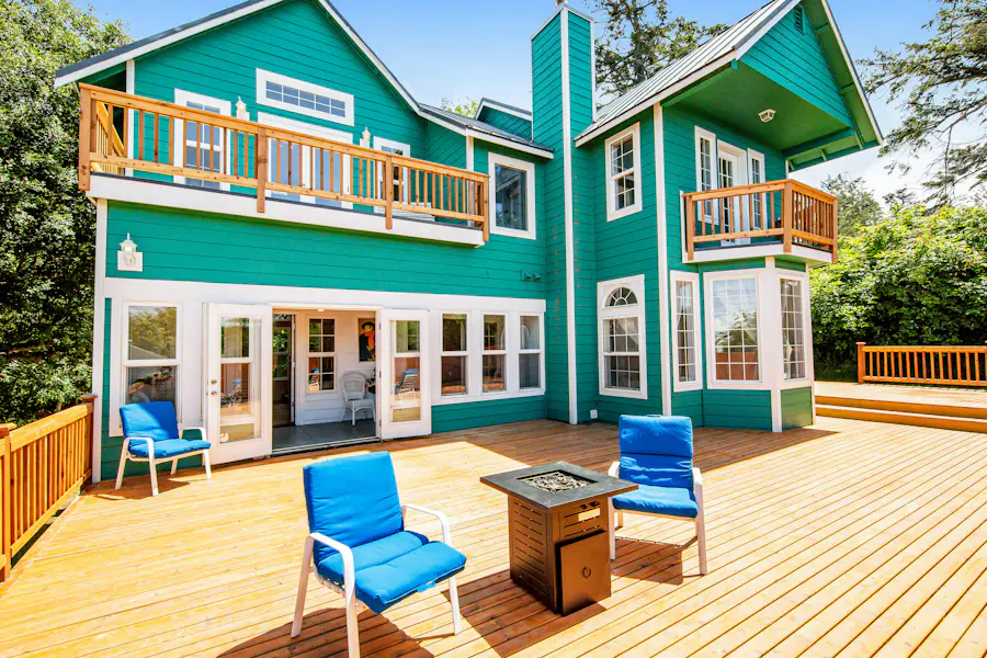 Whidbey Beach House | 4 Bed Oak Harbor, WA House | Vacasa