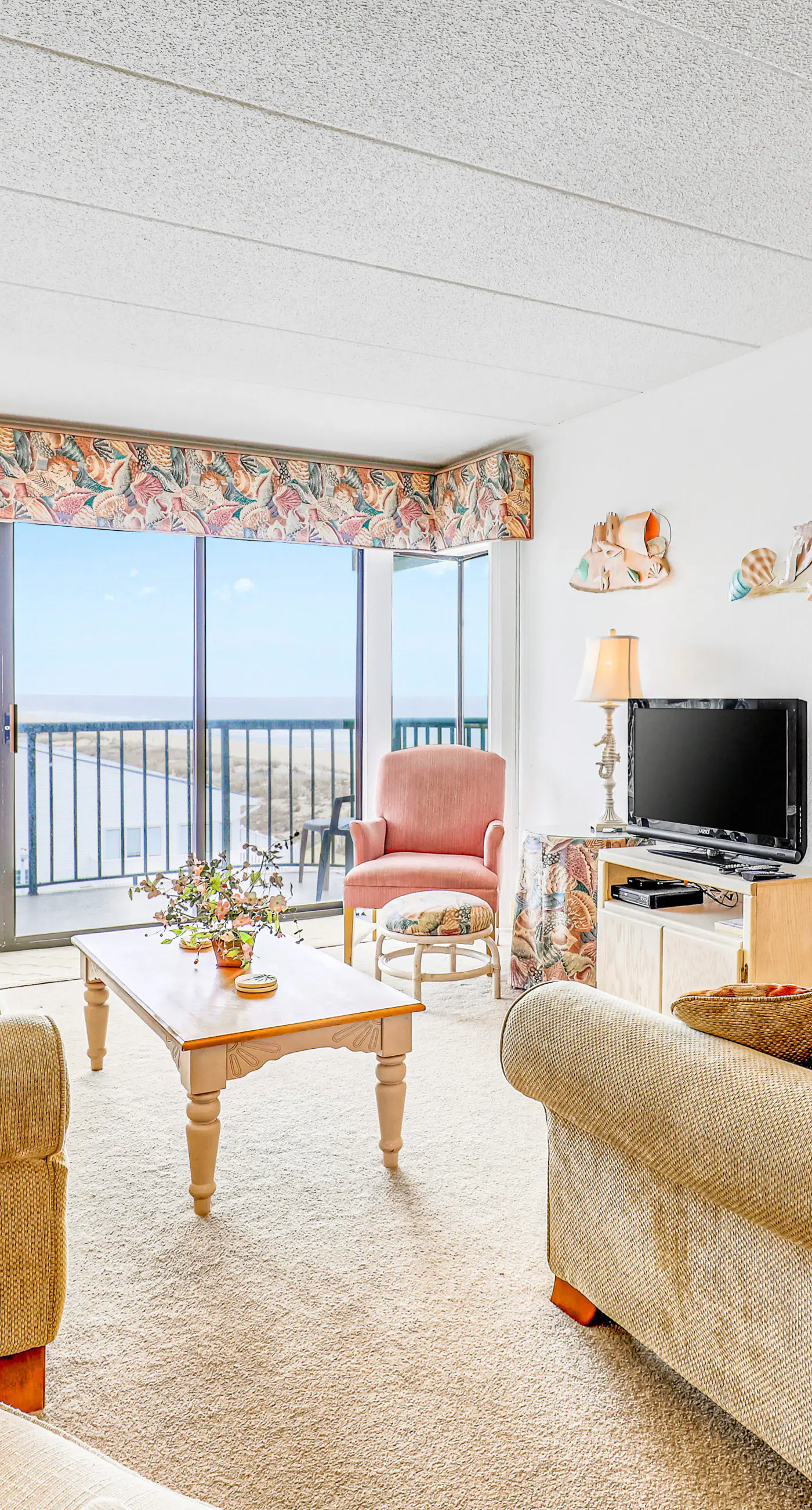 Summer Beach Vacation Rentals, Condos | Vacasa