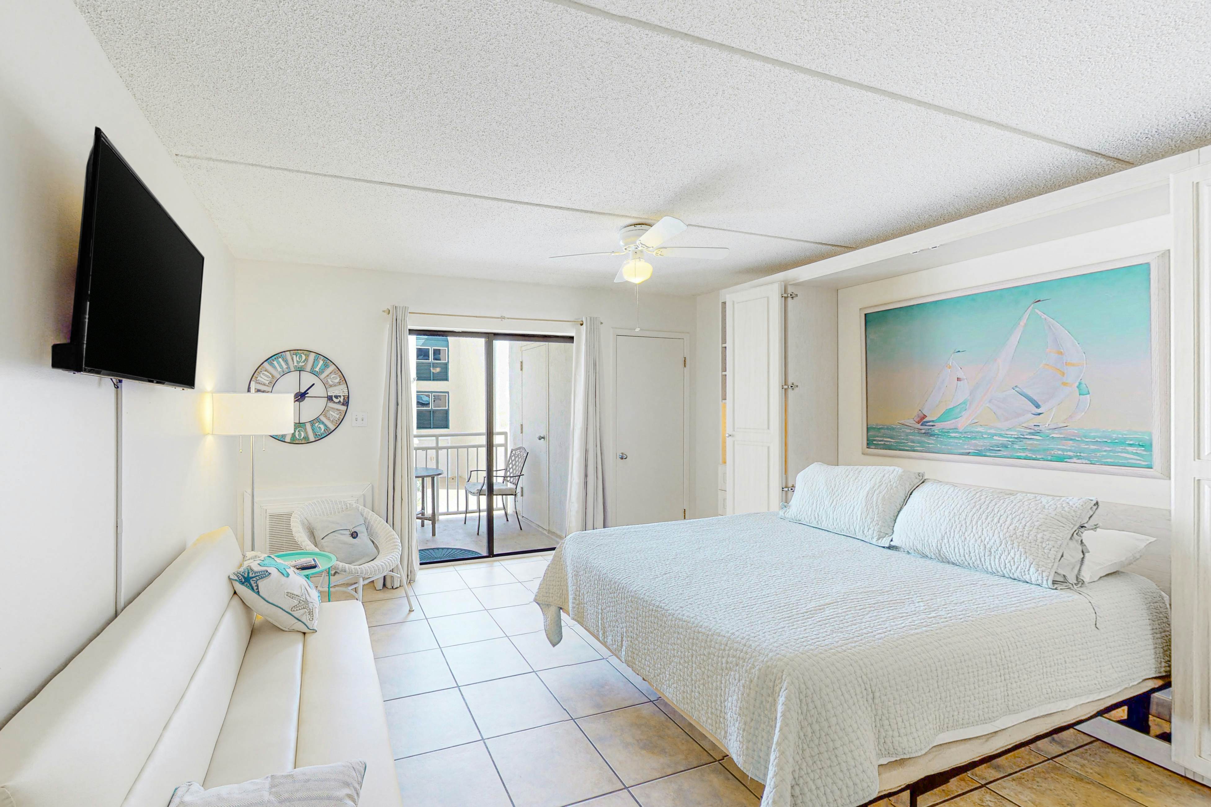 Sugar Beach Condominiums, Vacation Rentals | Vacasa