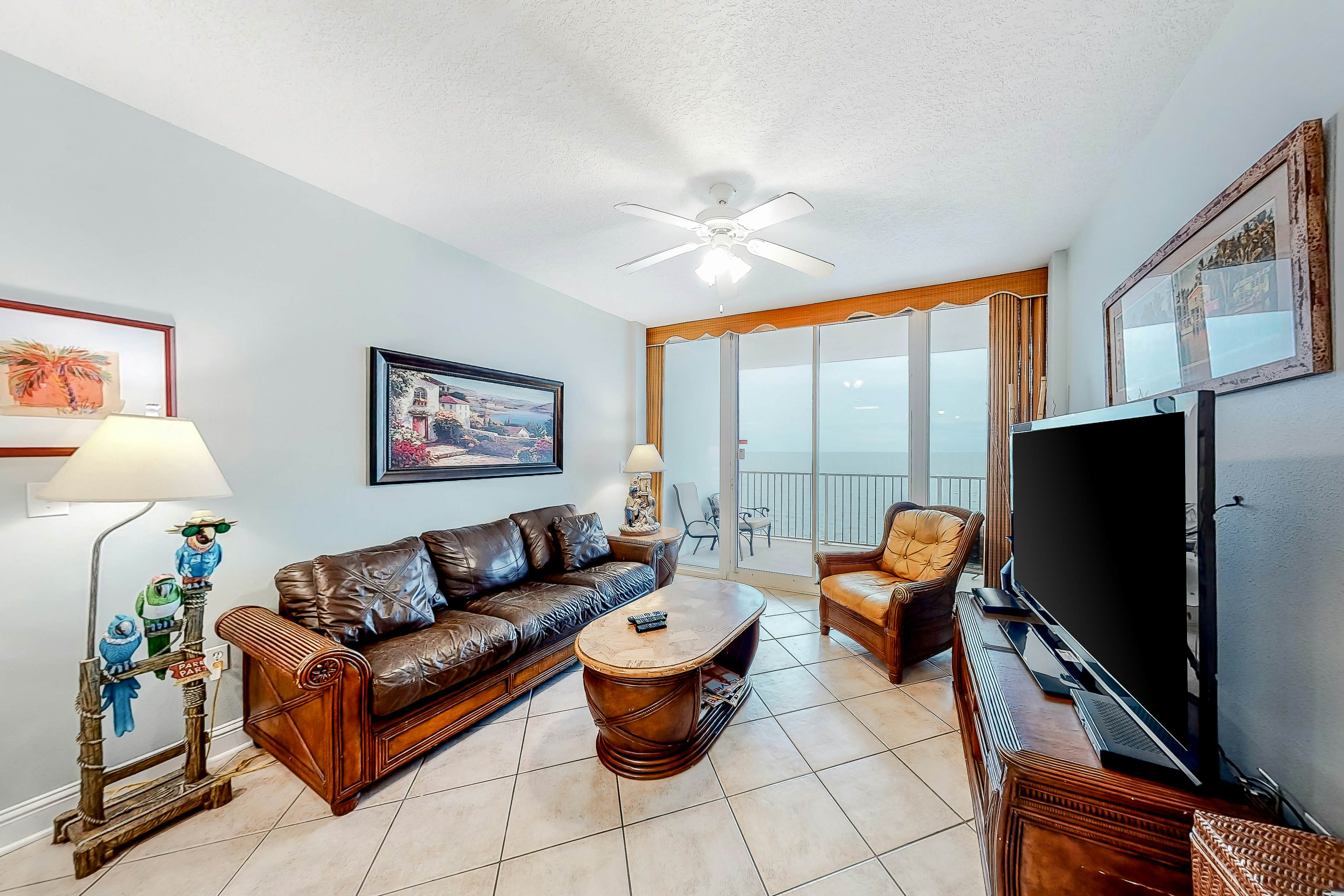 Lighthouse Condo Rentals, Vacation Rentals | Vacasa