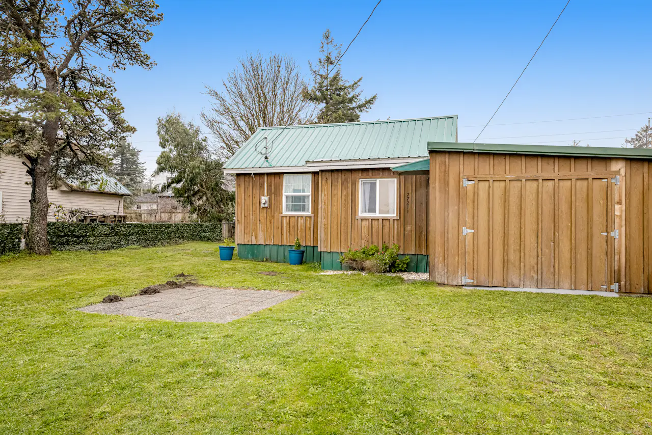 Cottage by the Bay | 2 BD Ocean Park, WA Vacation Rental | Vacasa