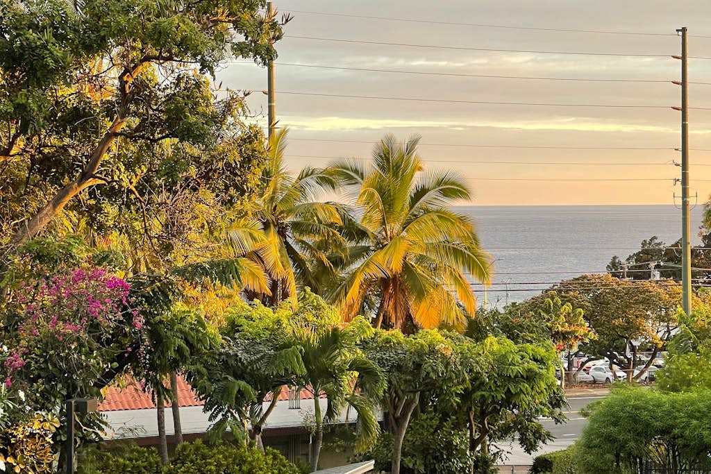 Casa Tropical Kona -Kailua Bay Resort 2-201 - Kailua-Kona, HI
