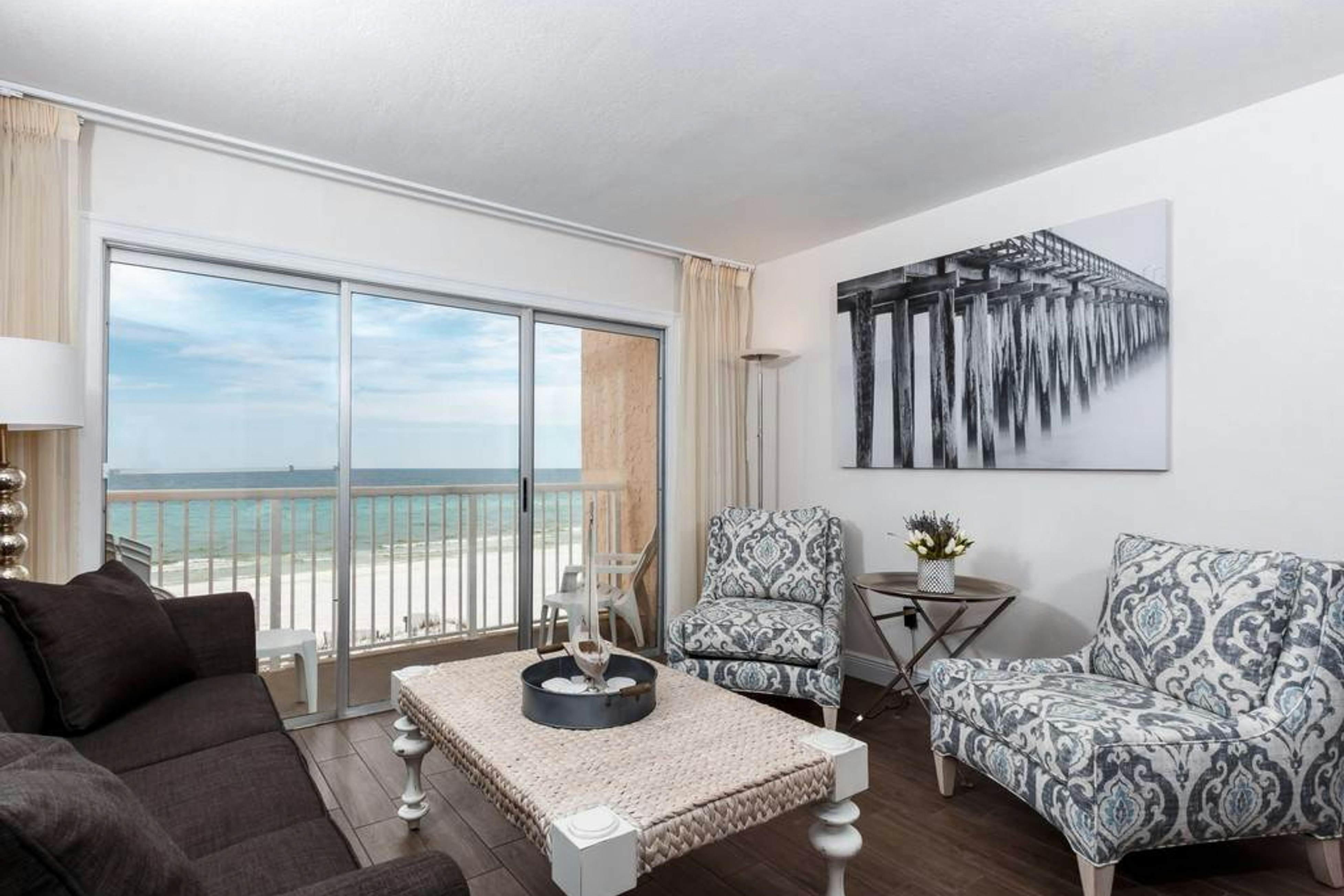 Islander Beach Resort on Okaloosa Island in Fort Walton Beach | Vacasa