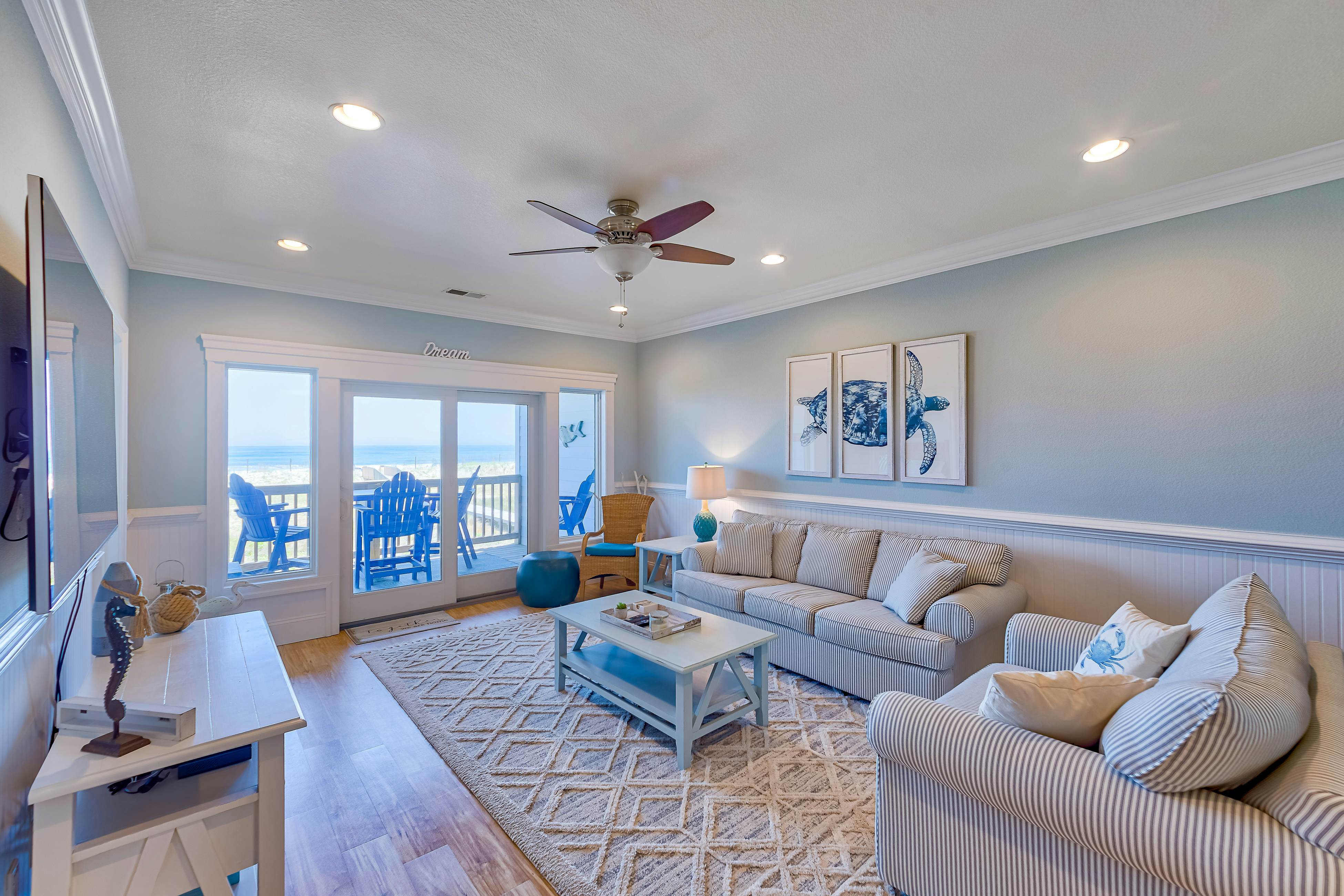 Hatteras Island Rentals, Condos, Homes | Vacasa