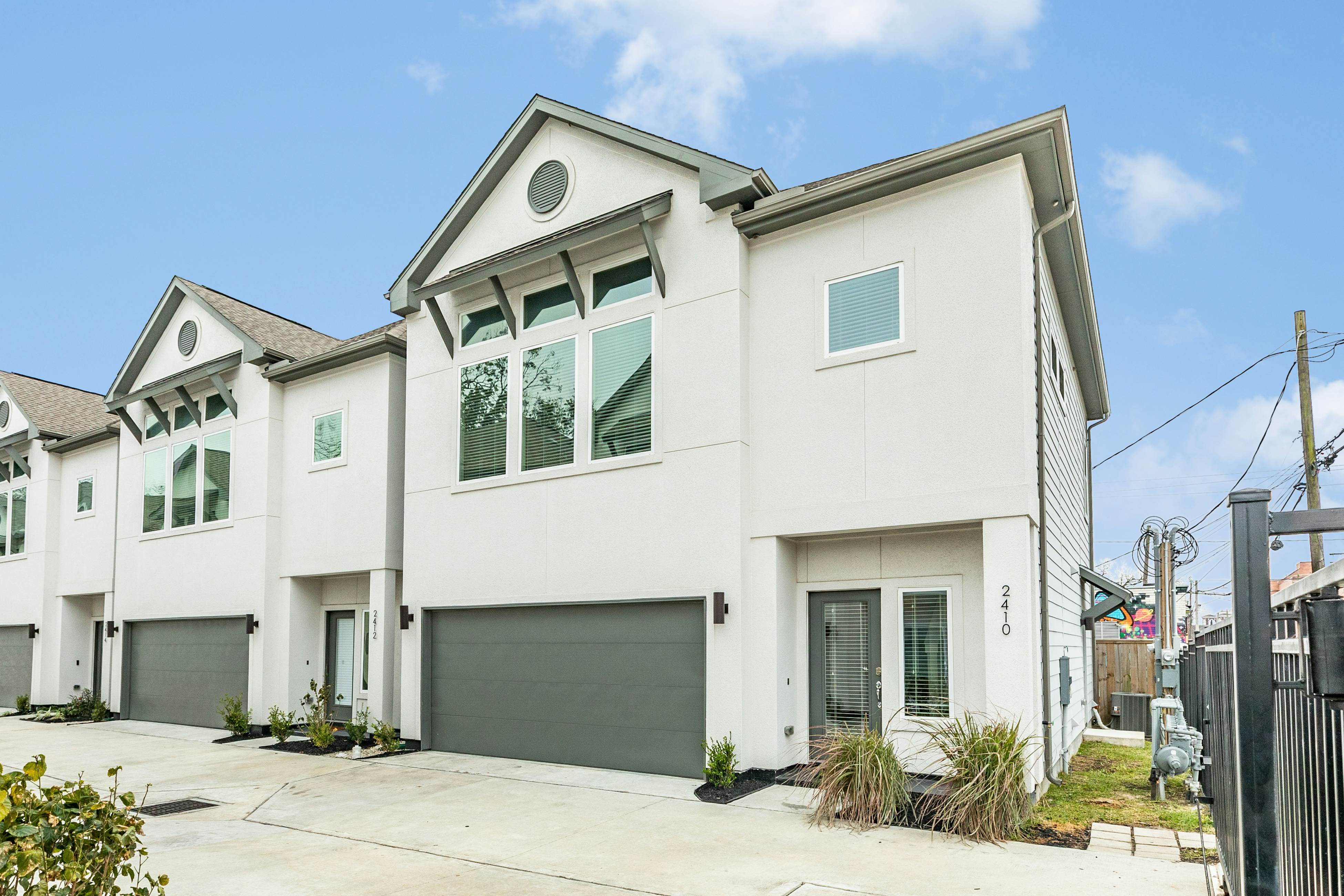 Houston Vacation Rentals, Vacation Homes, Condos | Vacasa