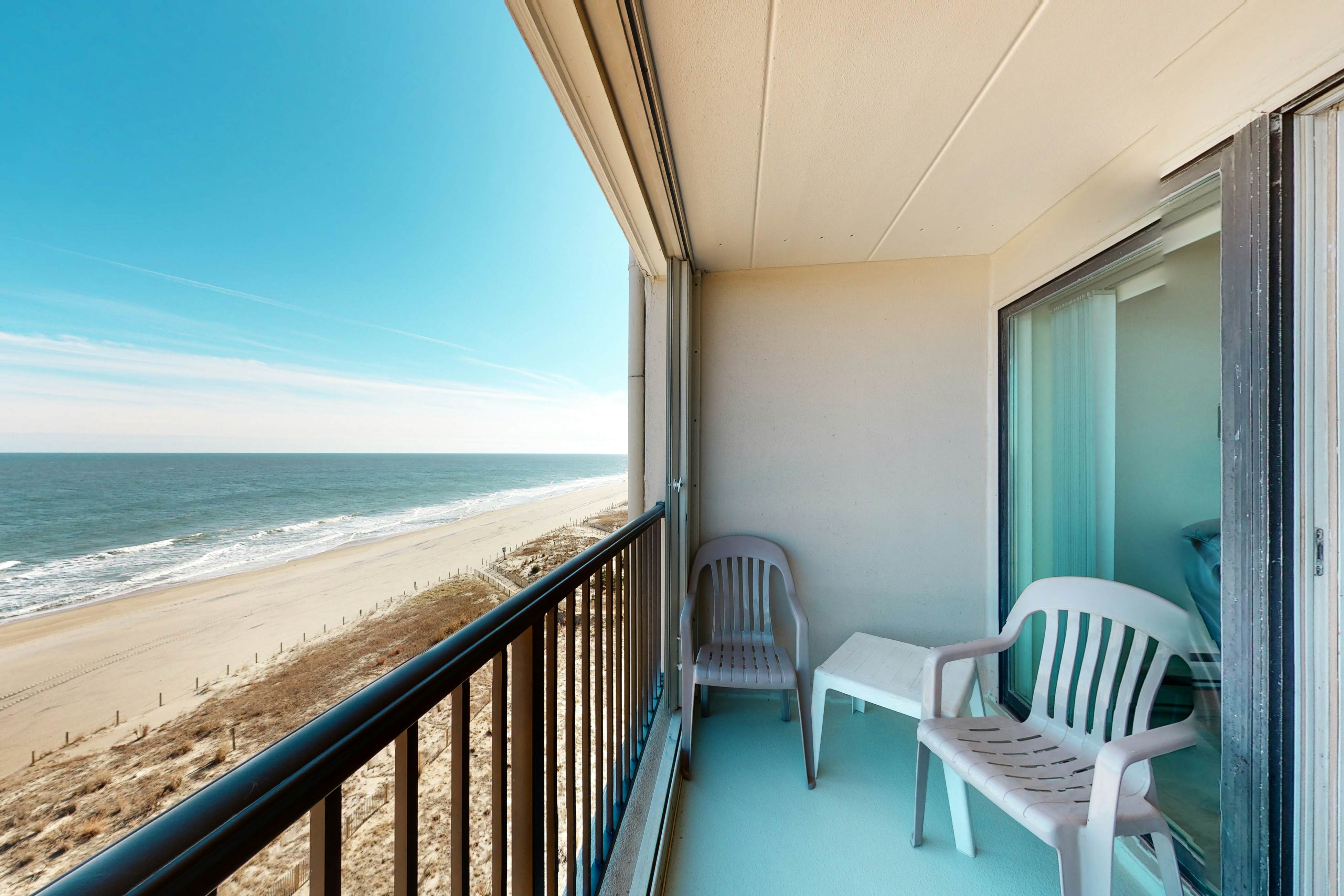 Sandpiper Dunes 808 | 1 BD Ocean City, MD Vacation Rental | Vacasa