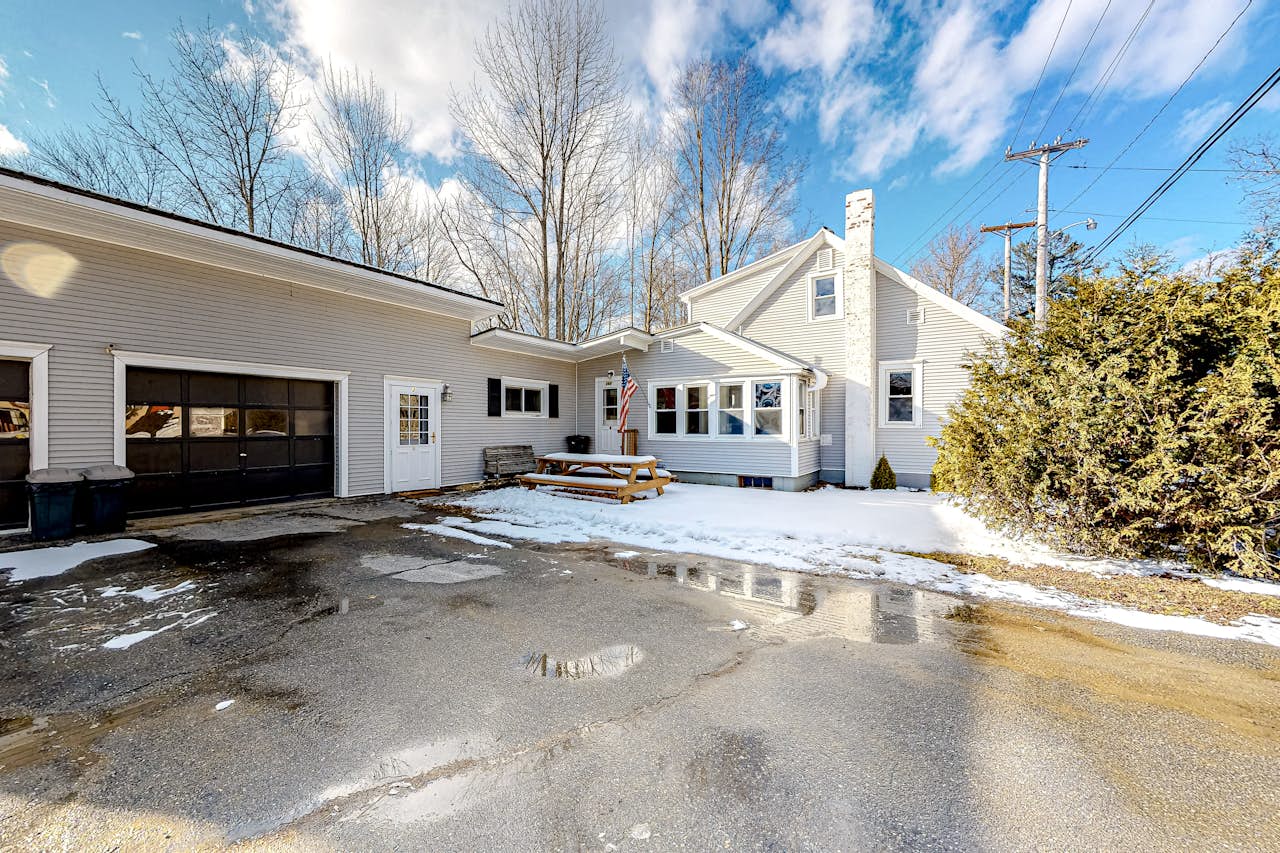 Vermont Farm House and Studio | 4 BD Proctorsville, VT Vacation Rental ...