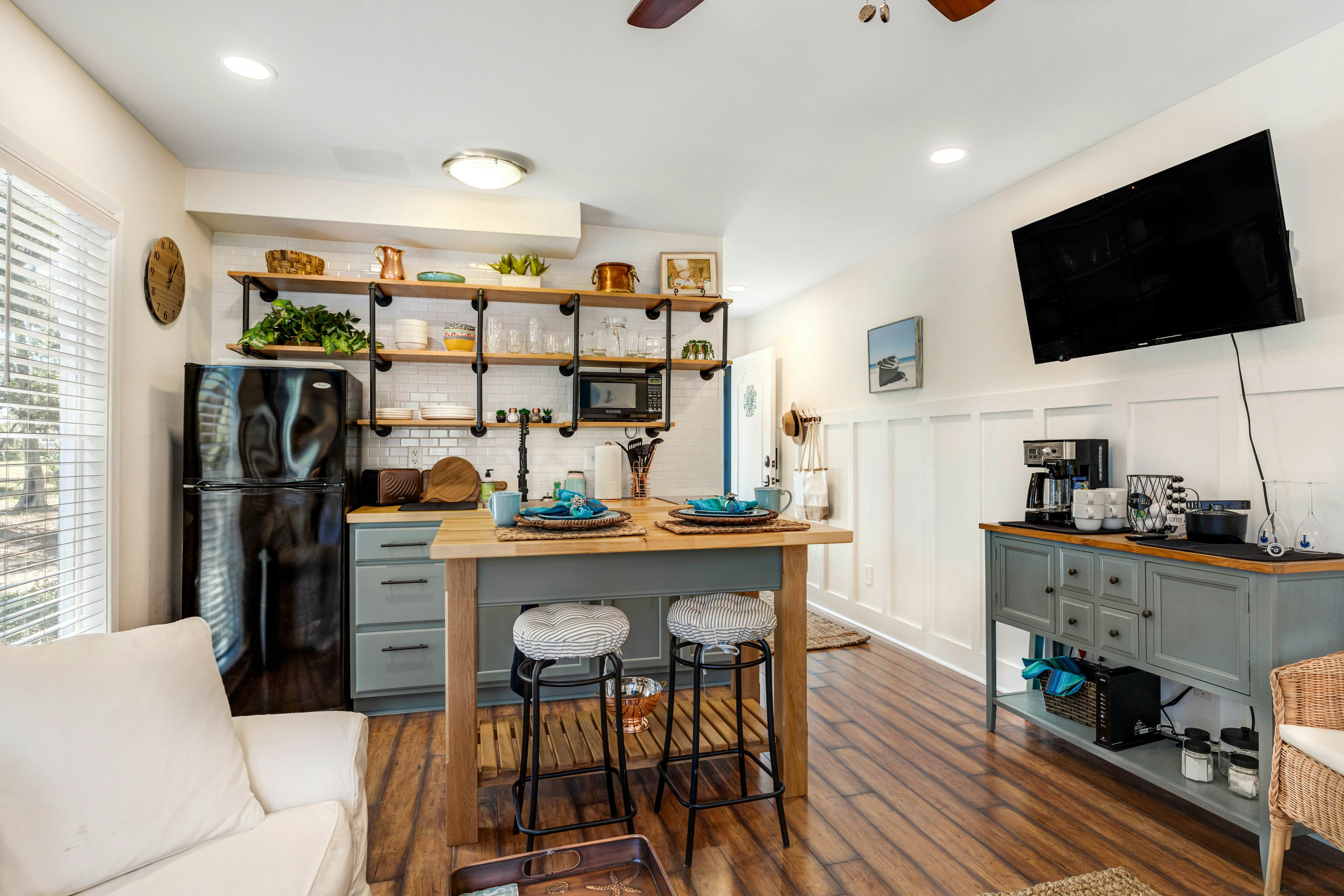 Edisto Beach, SC Vacation Rentals, Beach House, Oceanfront Rentals | Vacasa