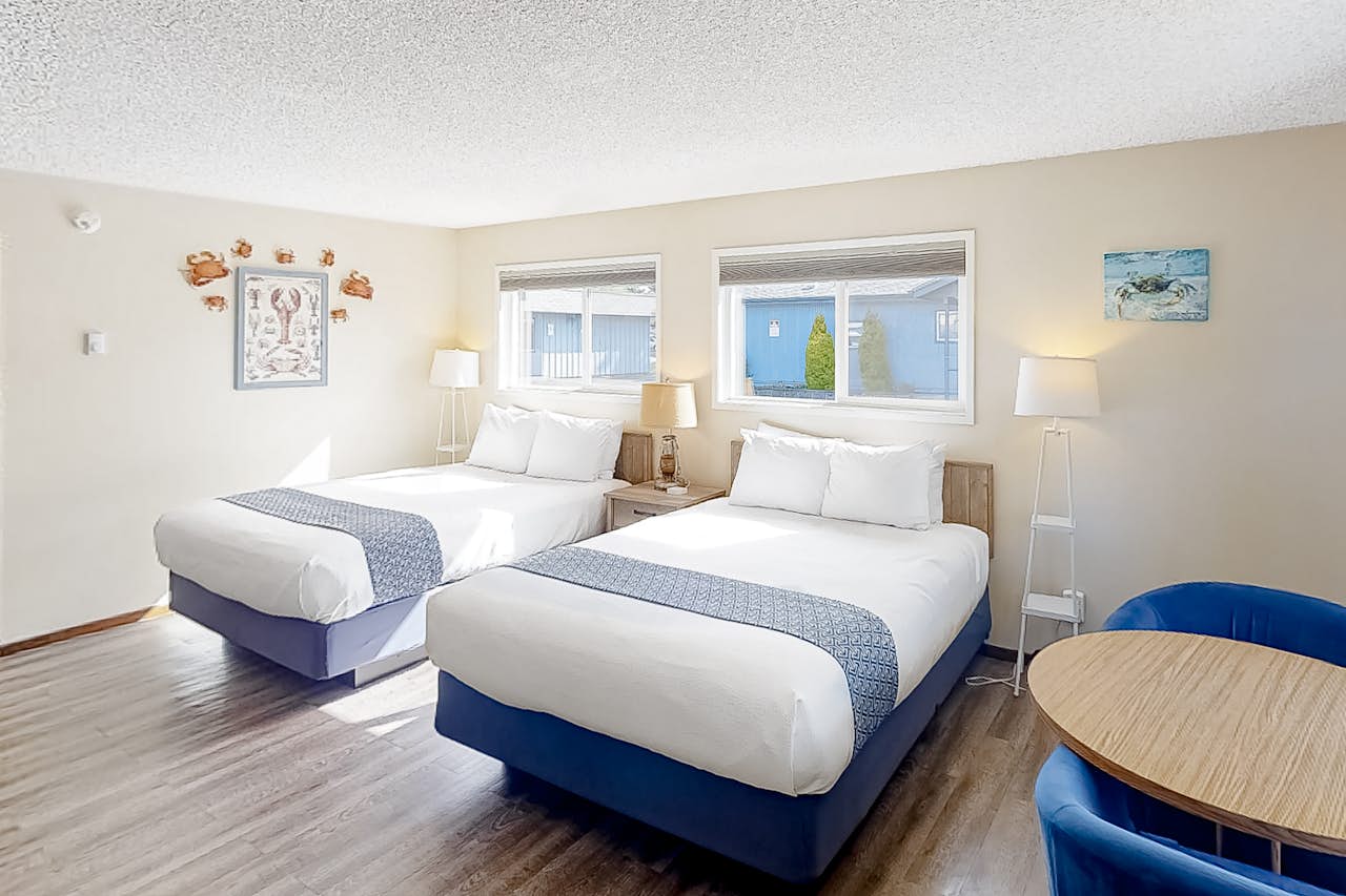 Lamplighter Inn - 116 Crab Shack | 0 Bed Bandon, OR Motel | Vacasa