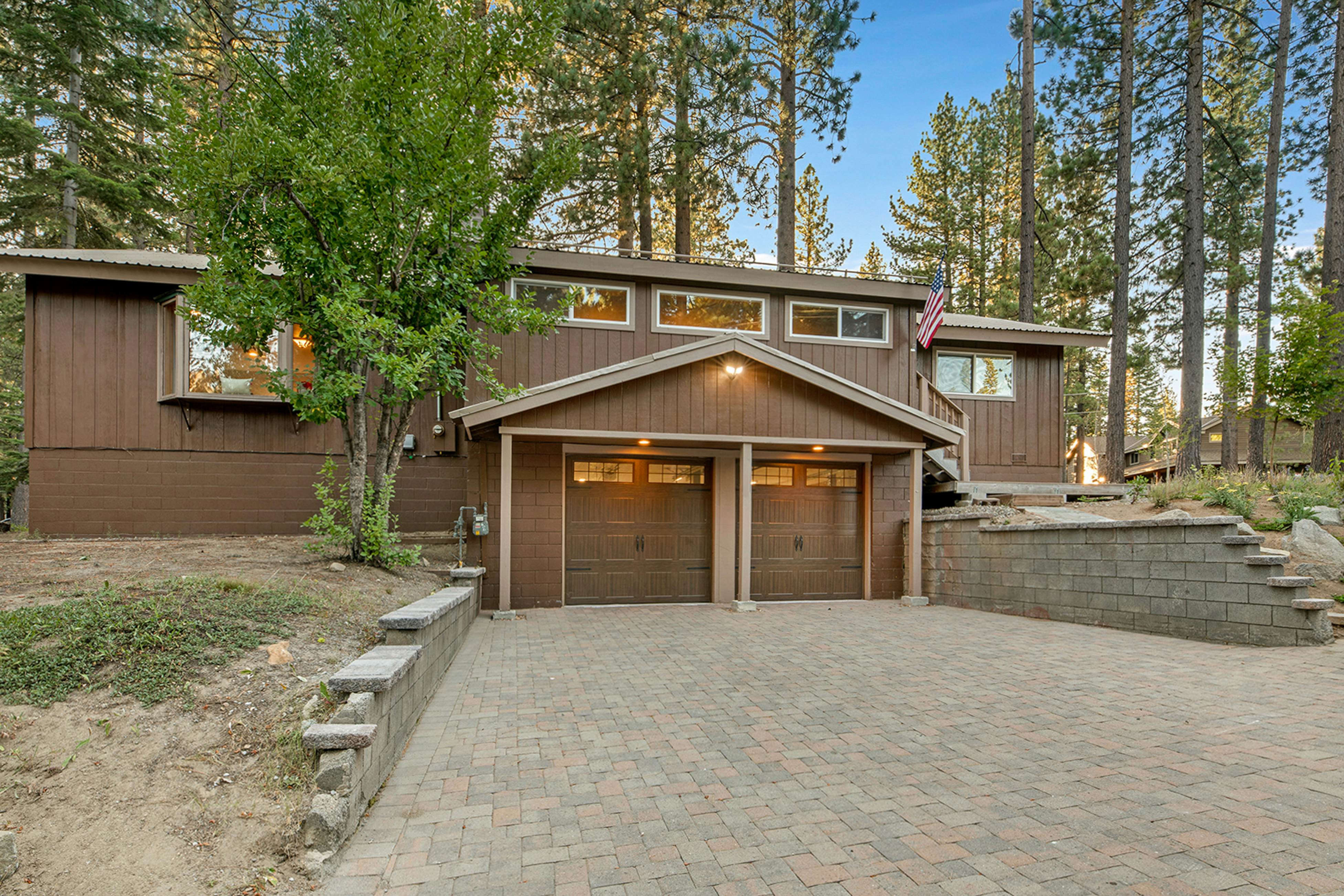 South Lake Tahoe Cabin Rentals, Vacation Rentals, Condos | Vacasa