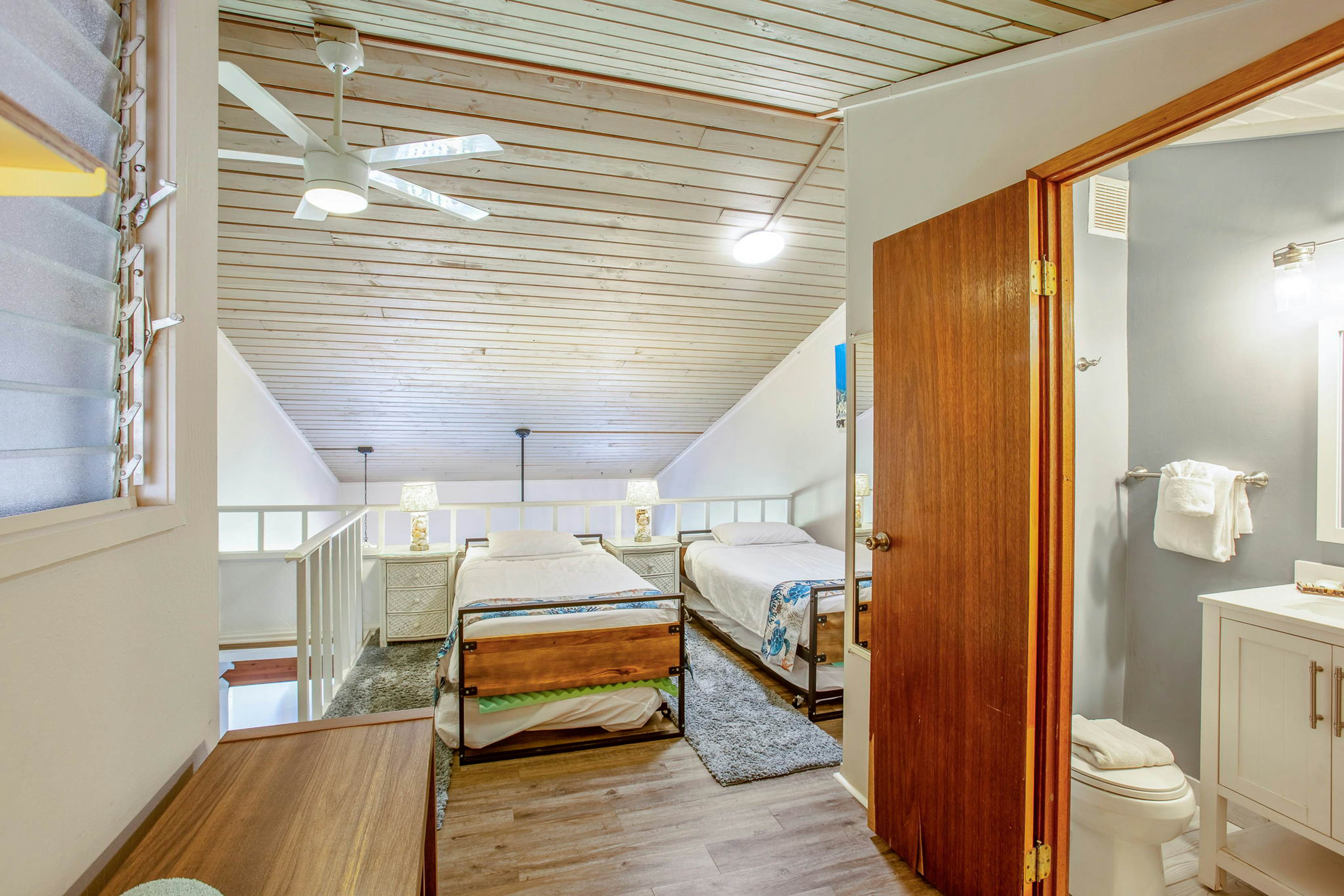 Mahina Surf 215 | 2 BD Lahaina, HI Vacation Rental | Vacasa