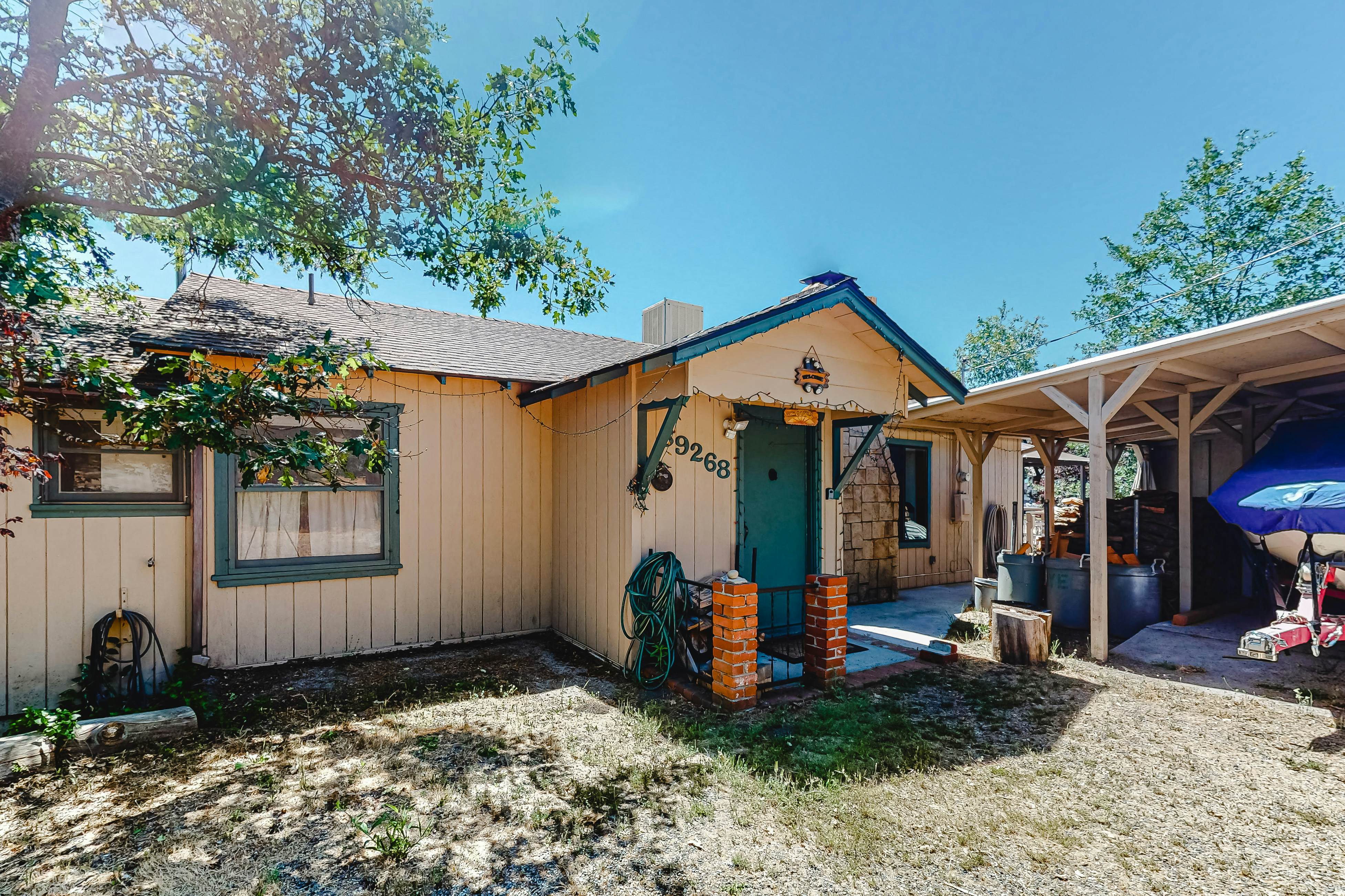 Paha Lakefront | 4 BD Bass Lake, CA Vacation Rental | Vacasa