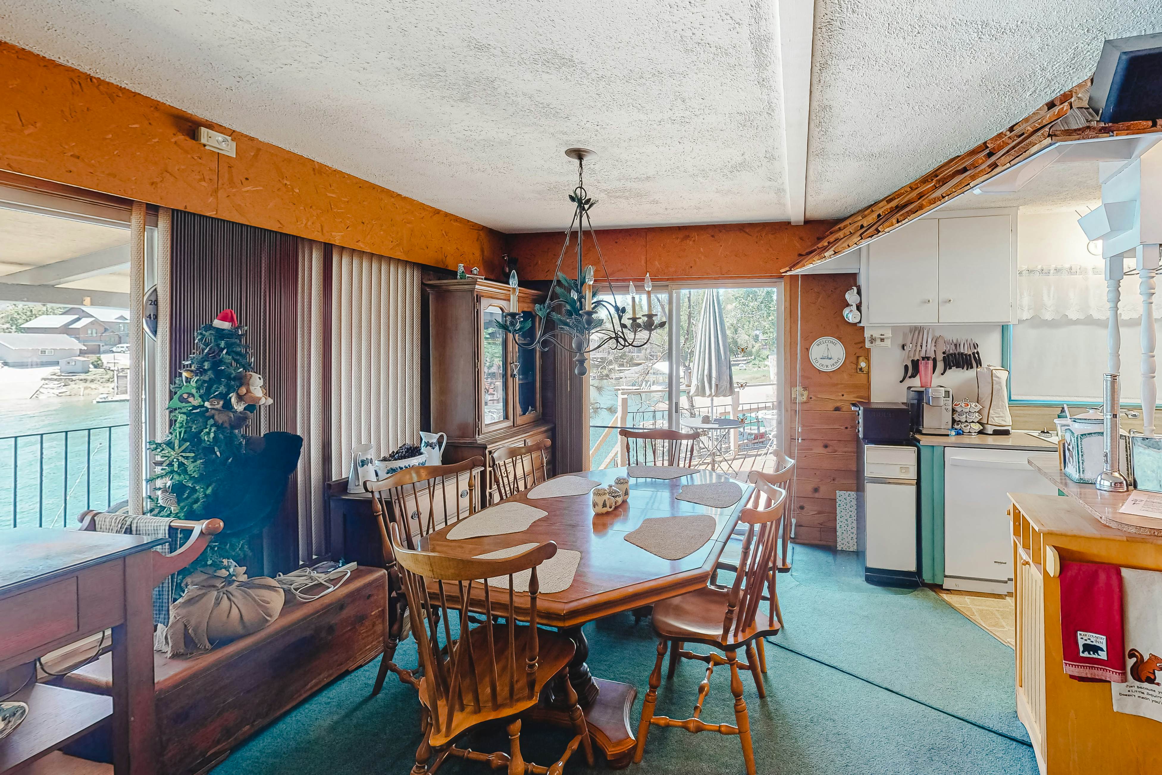 Paha Lakefront | 4 BD Bass Lake, CA Vacation Rental | Vacasa