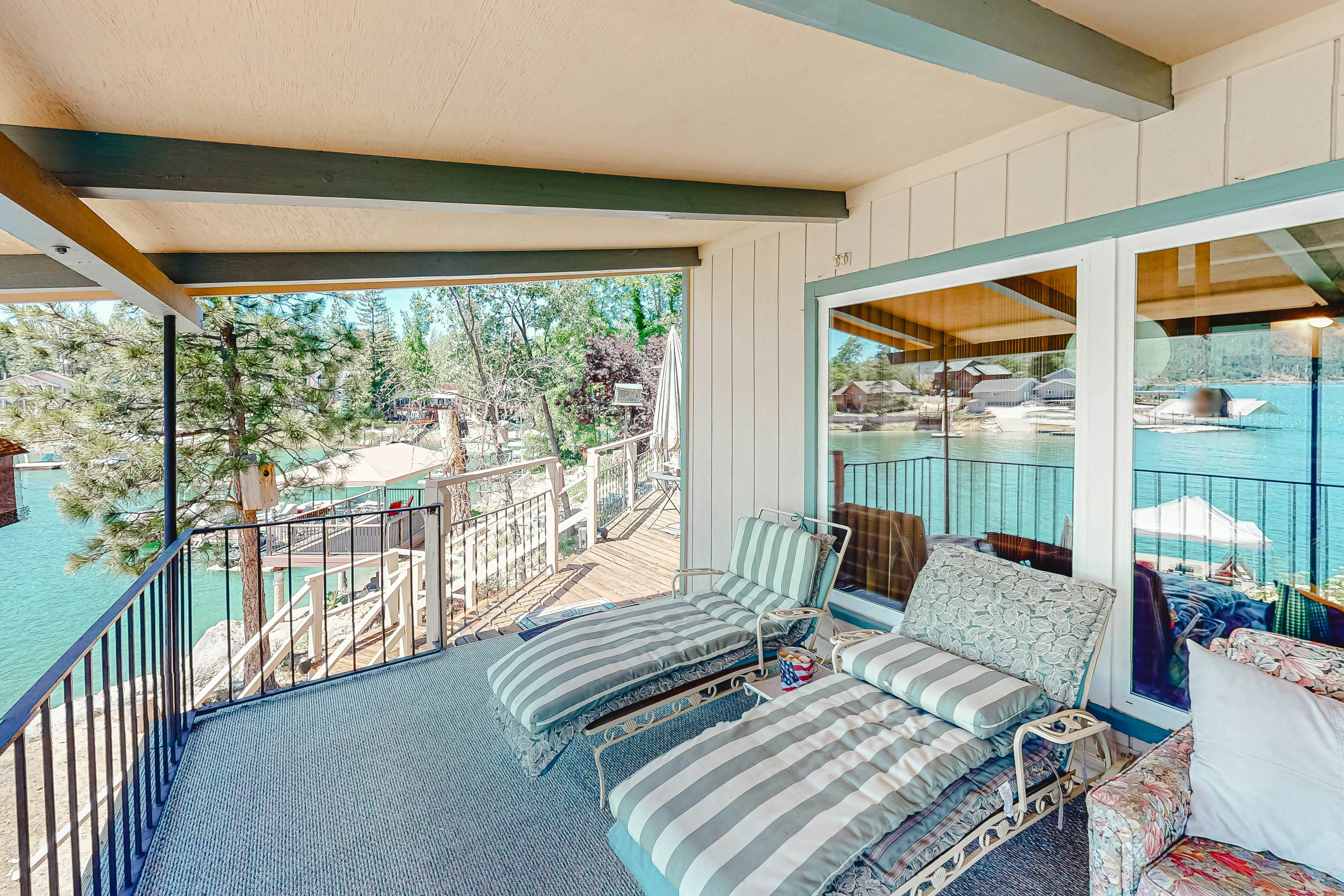 Paha Lakefront | 4 BD Bass Lake, CA Vacation Rental | Vacasa