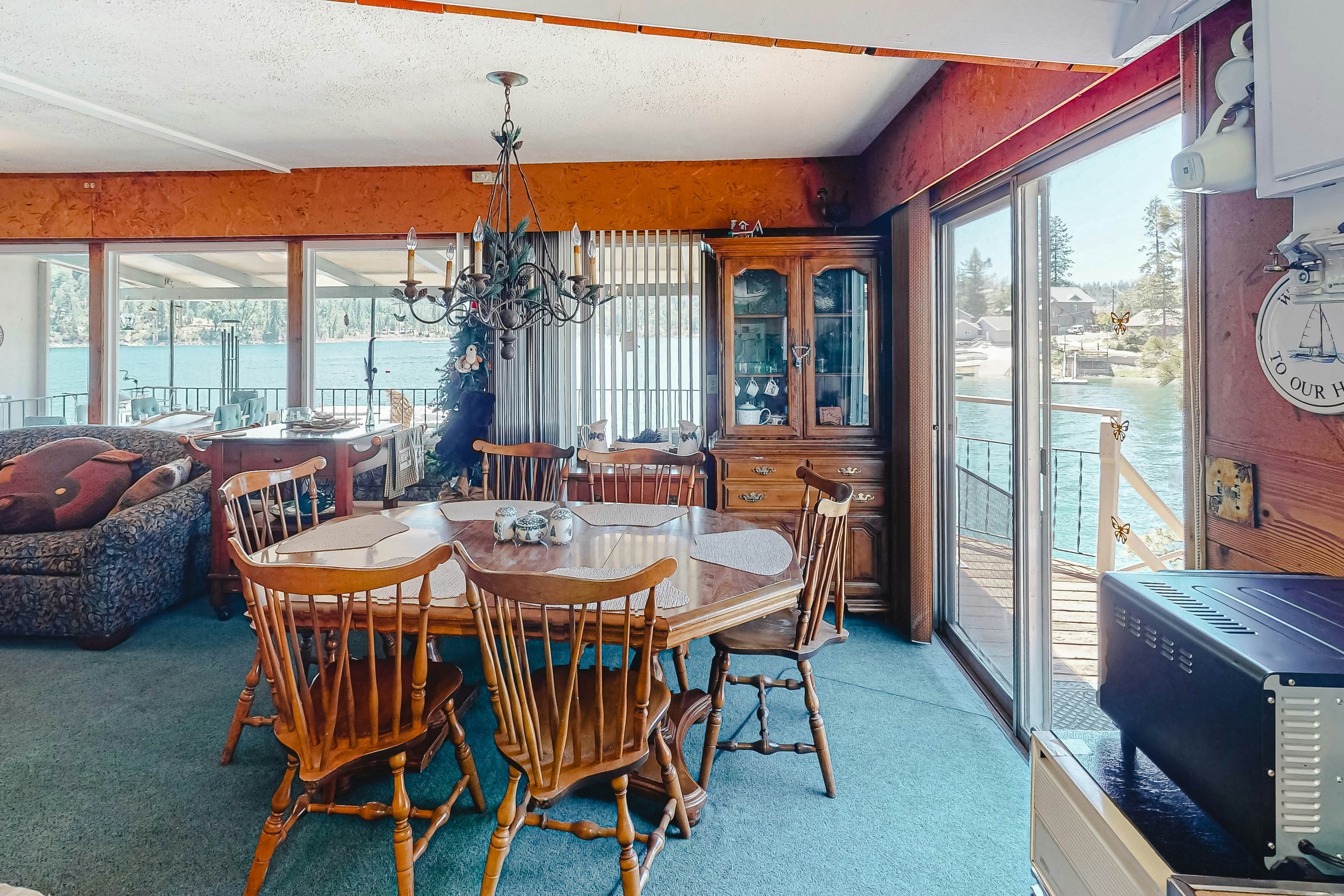 Paha Lakefront | 4 BD Bass Lake, CA Vacation Rental | Vacasa