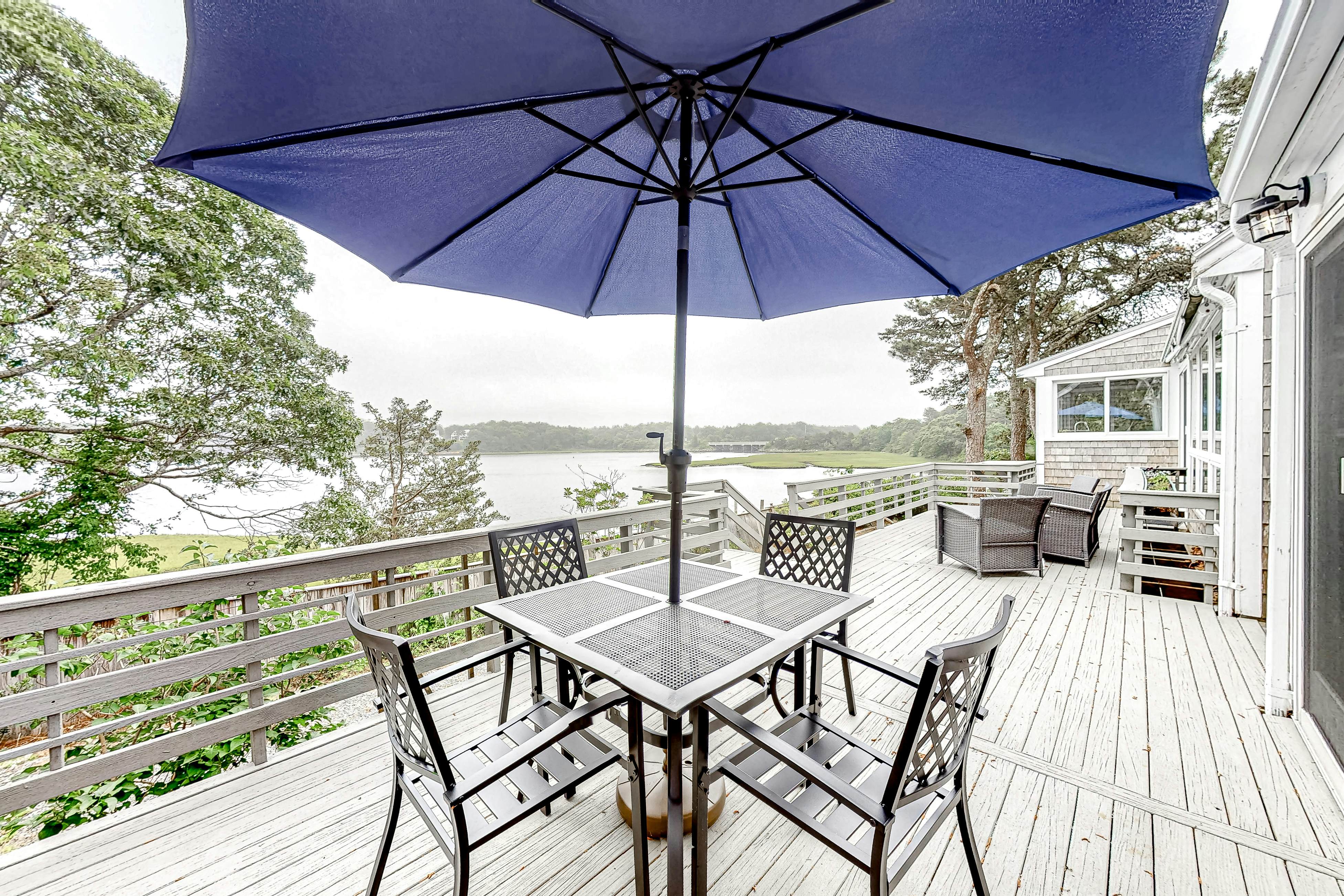 Cape Cod Vacation Rentals, Beachfront Rentals | Vacasa