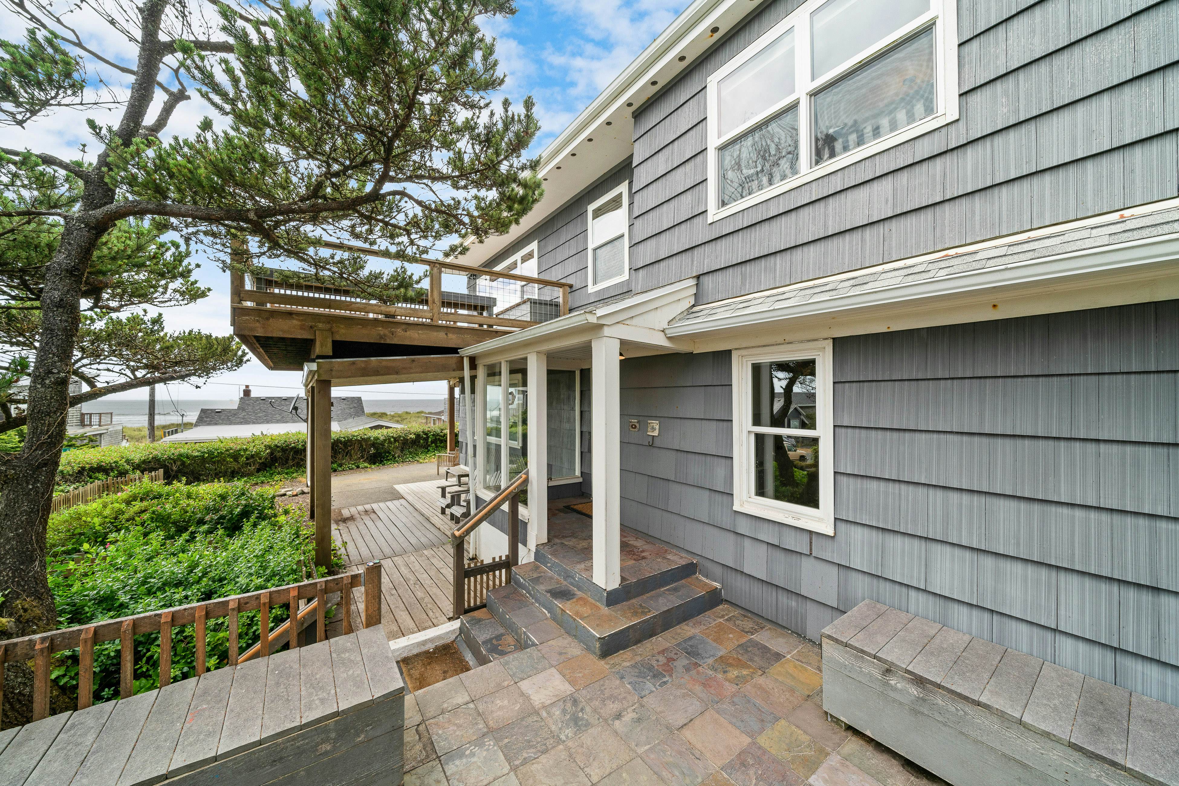 Hallie House ~ MCA 314 | 3 BD Manzanita, OR Vacation Rental | Vacasa