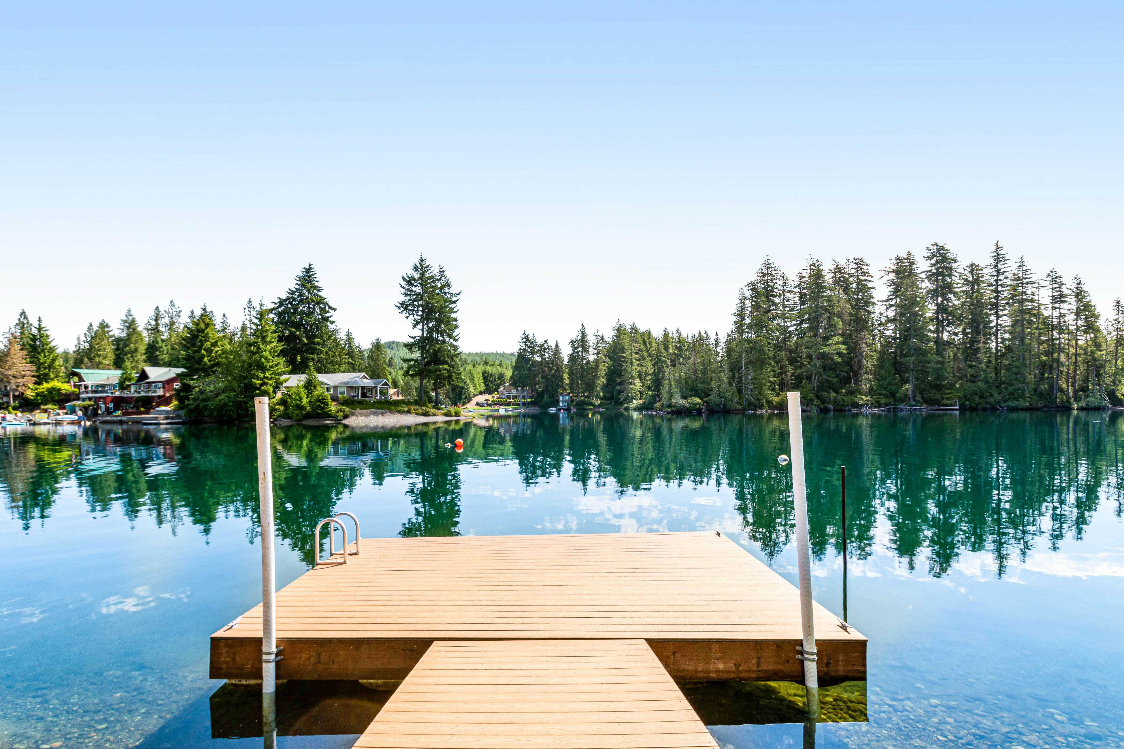 The Lakefront Treehouse | 3 BD Shelton, WA Vacation Rental | Vacasa