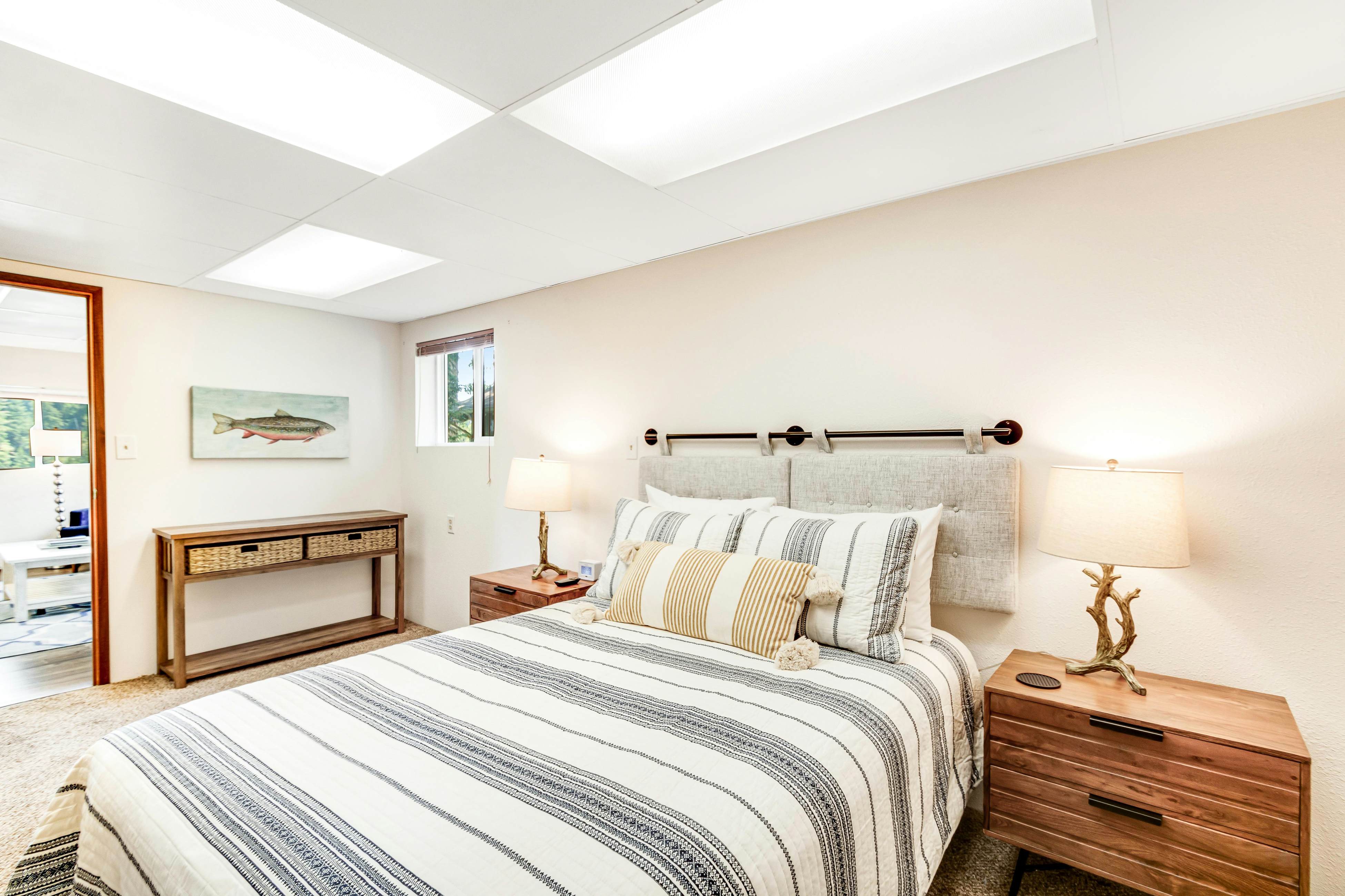 The Lakefront Treehouse | 3 BD Shelton, WA Vacation Rental | Vacasa