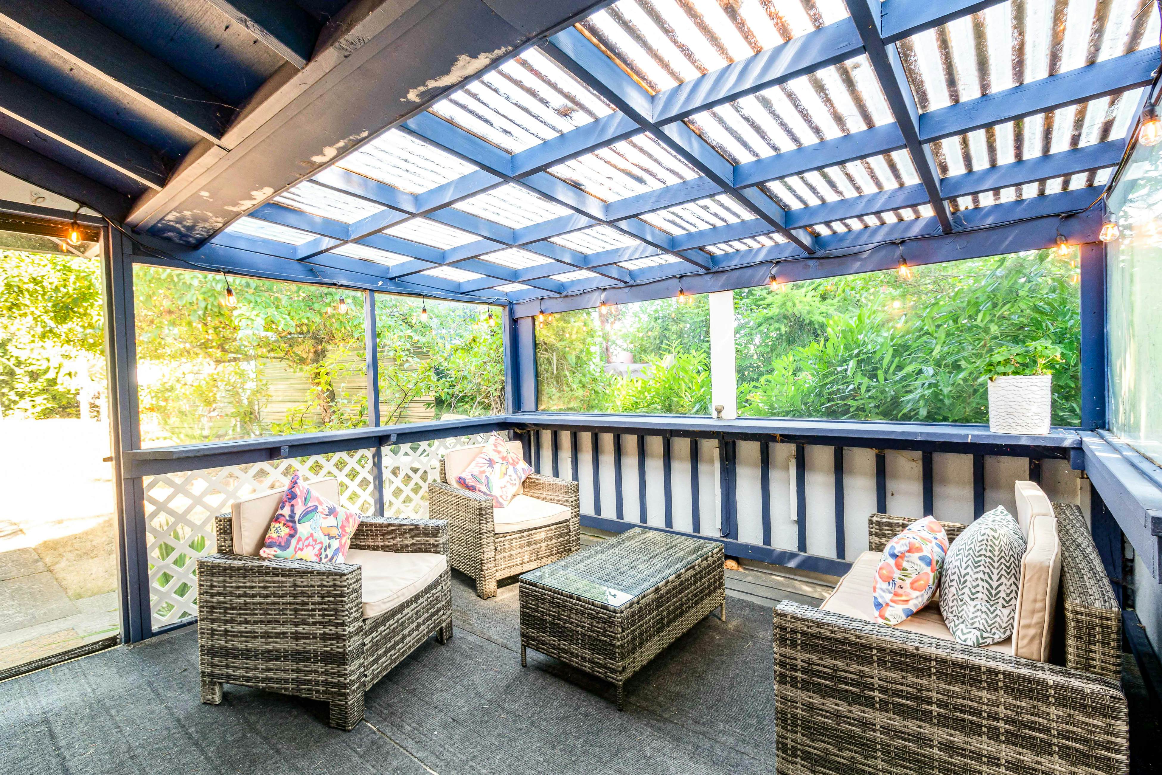 The Lakefront Treehouse | 3 BD Shelton, WA Vacation Rental | Vacasa