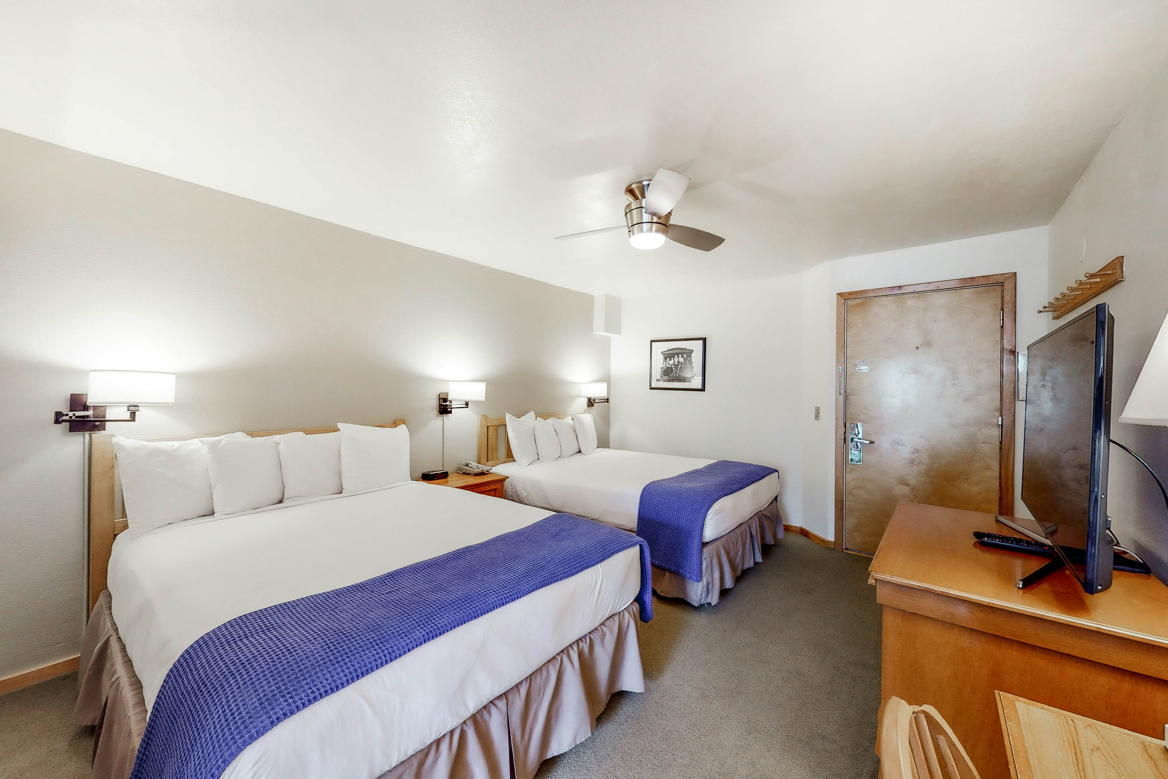 Aspen Vacation Rentals, Cabin Rentals, Condo Rentals | Vacasa