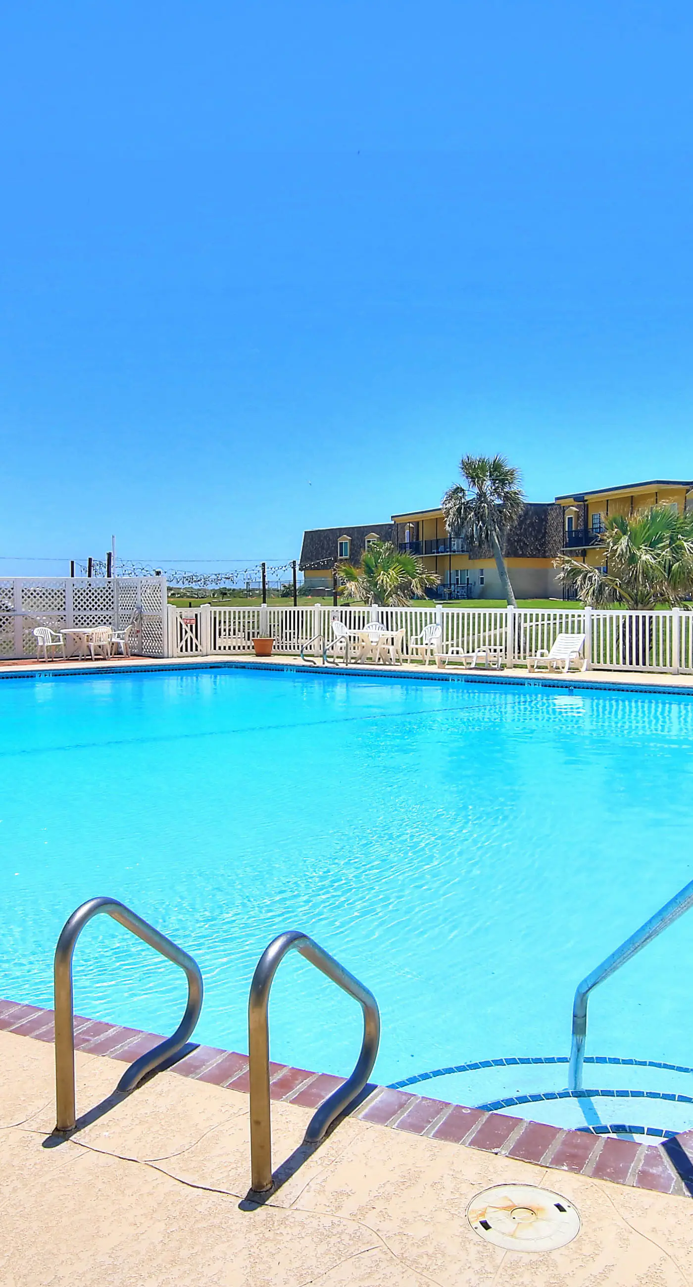 Unit 32, Island Retreat Resort | 2 BD Port Aransas, TX Vacation Rental ...